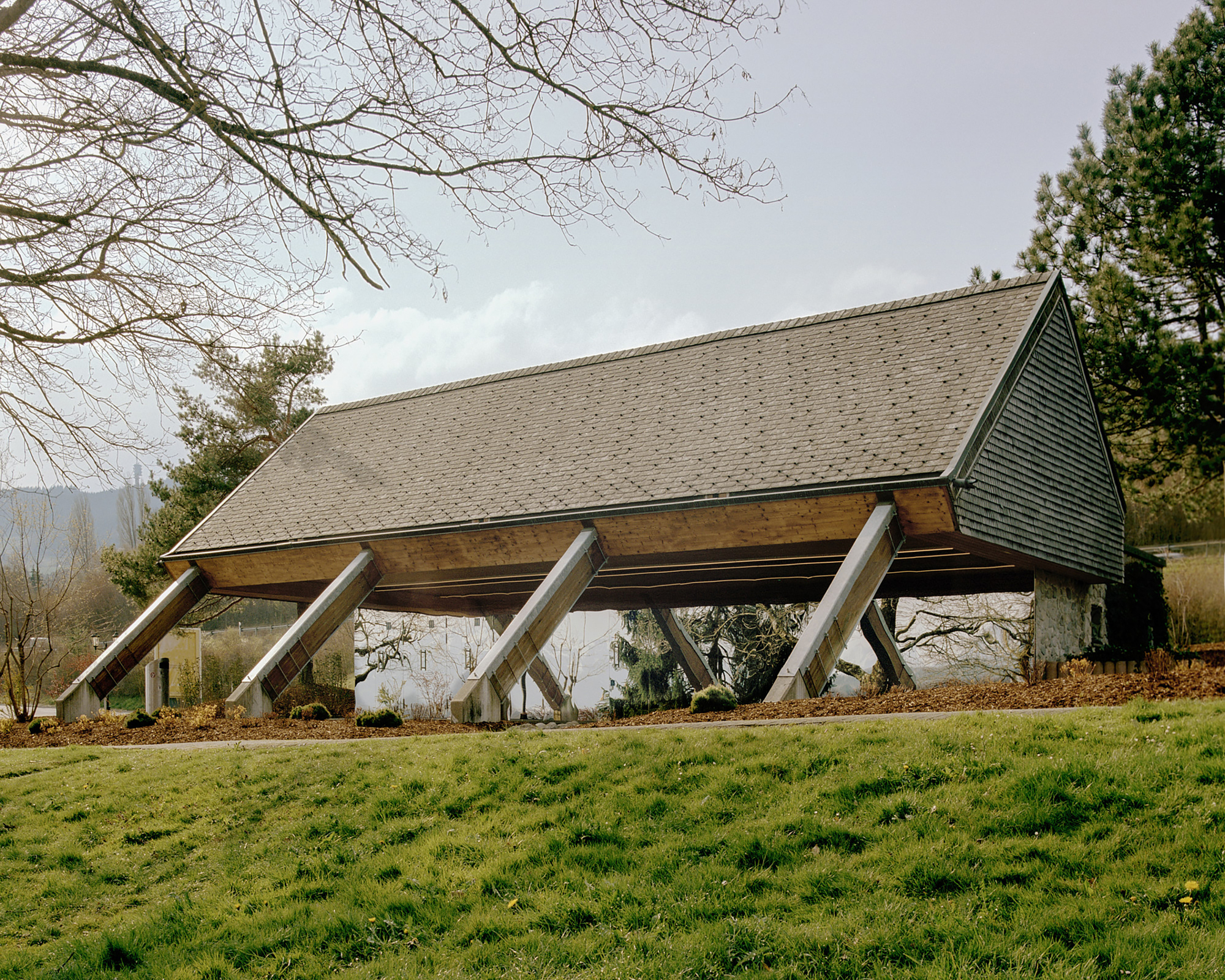 Gallery of Merya Conversion Sanitary Building / BARAKI - 1