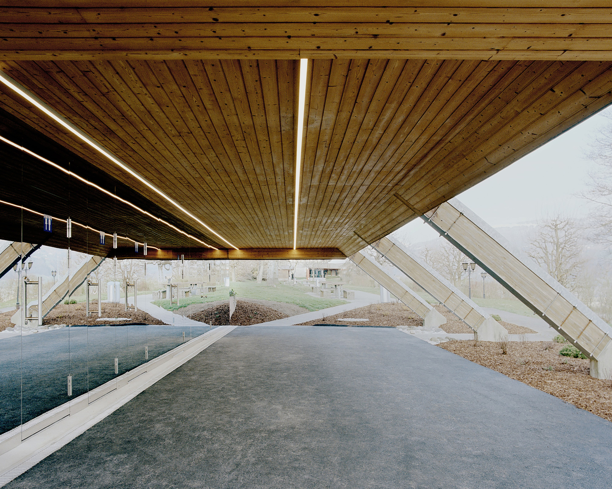 Gallery of Merya Conversion Sanitary Building / BARAKI - 6