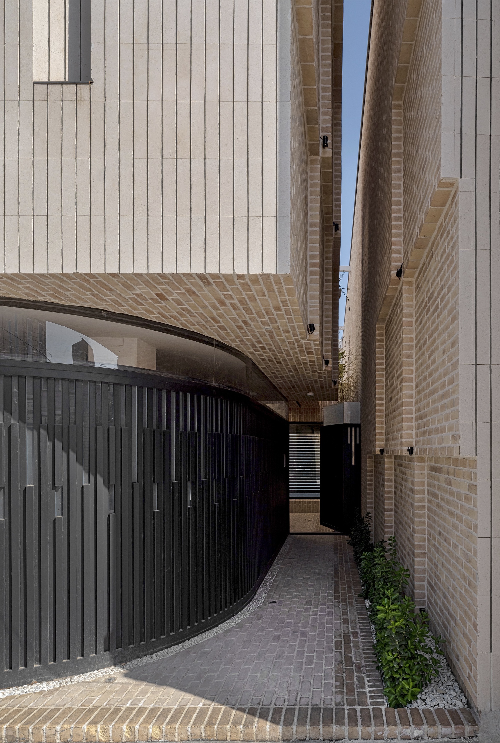 Gallery of Dopendar House / Sinze Studio - 7