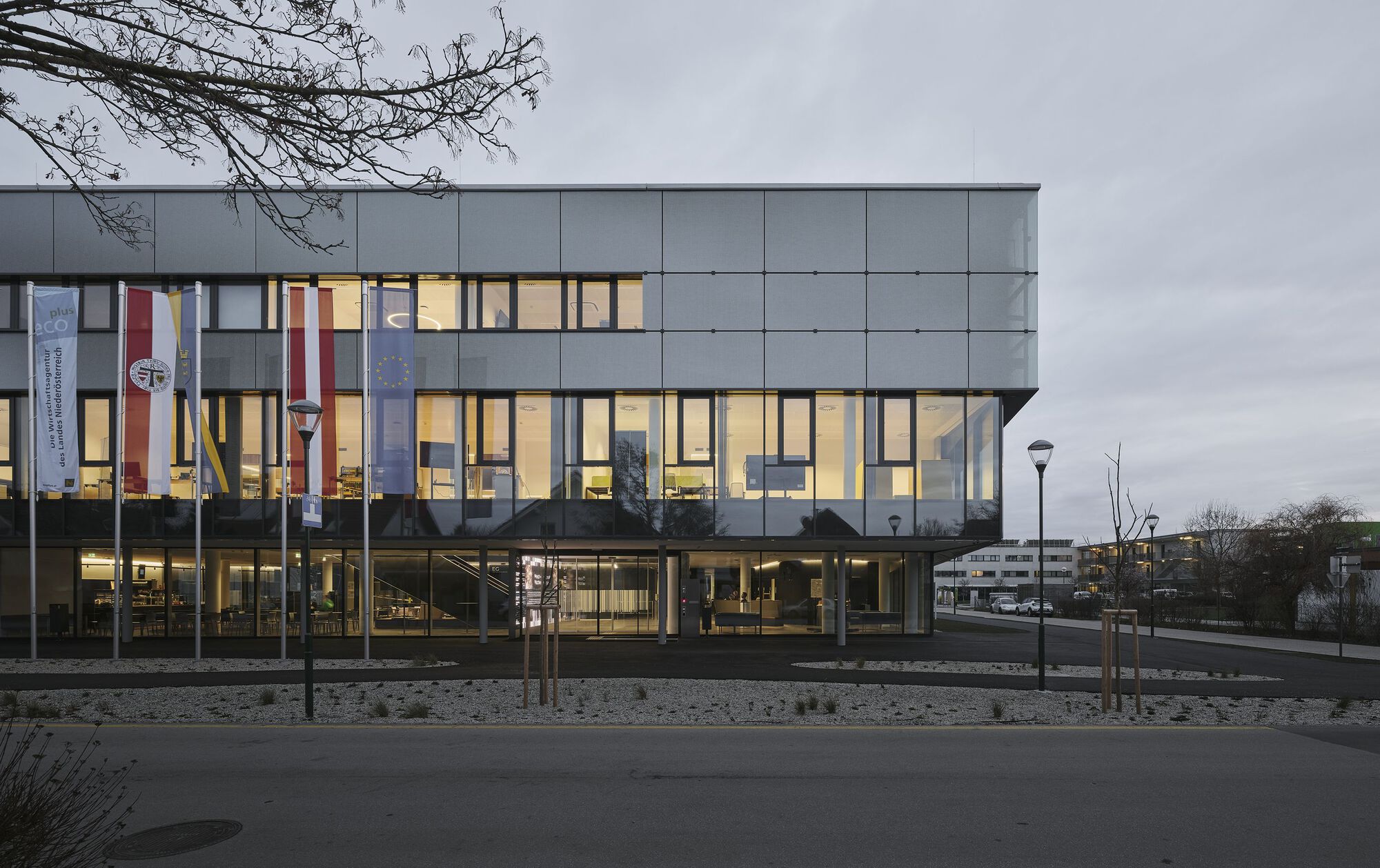 Gallery of Haus der Digitalisierung Tulln / Kronaus Mitterer Architekten ZT GmbH + Gallister ...