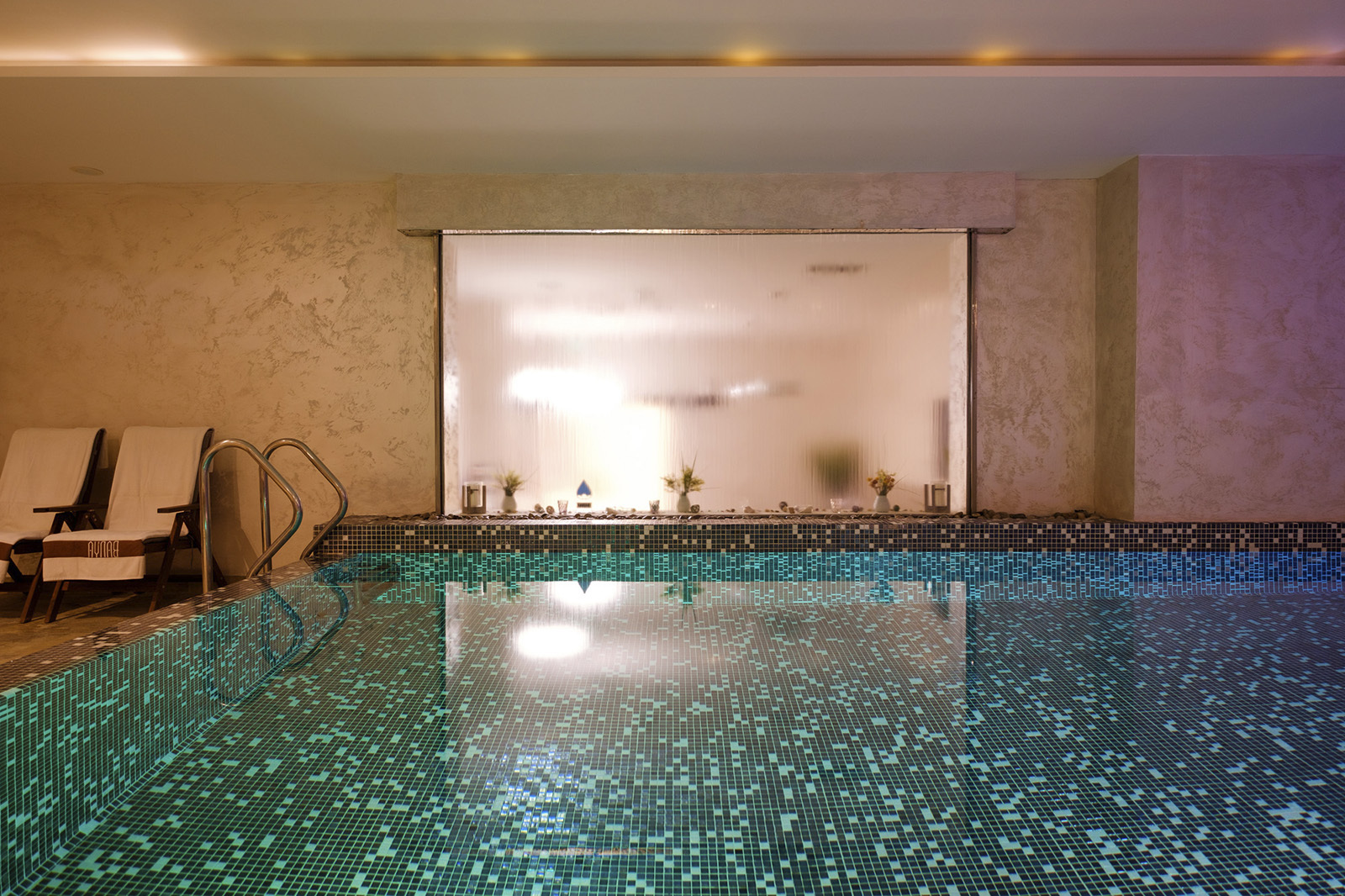 Gallery of Trends in Hotel Common Spaces: From Lounges and Co-Working ...