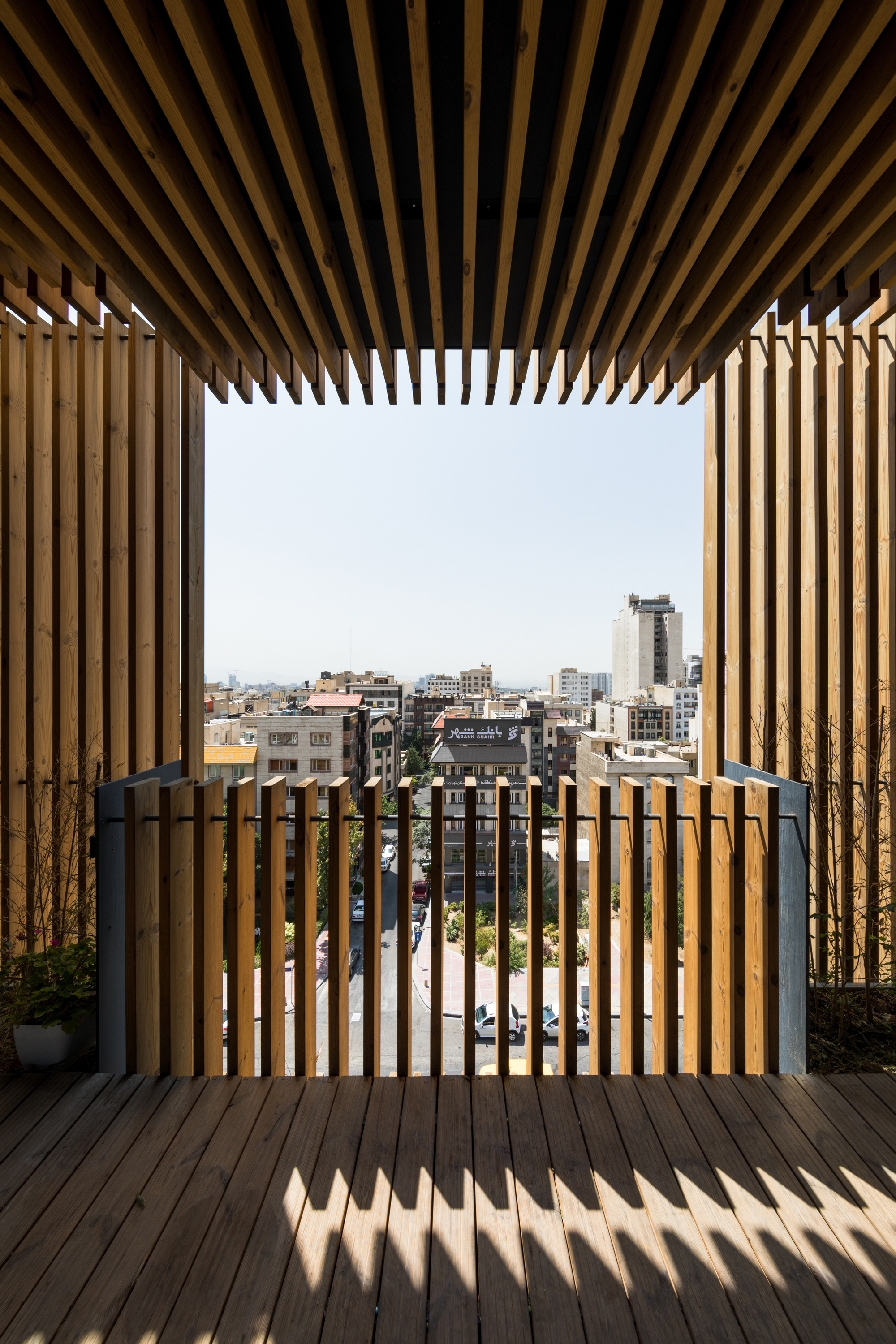 Gallery of Sarv Office Building / Tamouz Architecture & Construction ...