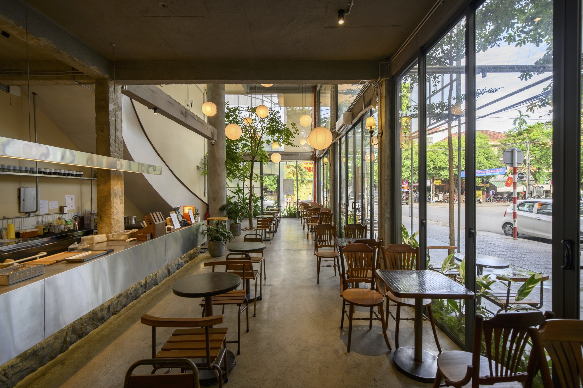 Galeria de Cafeteria Tiem Tra Cua Trang / son.studio - 14