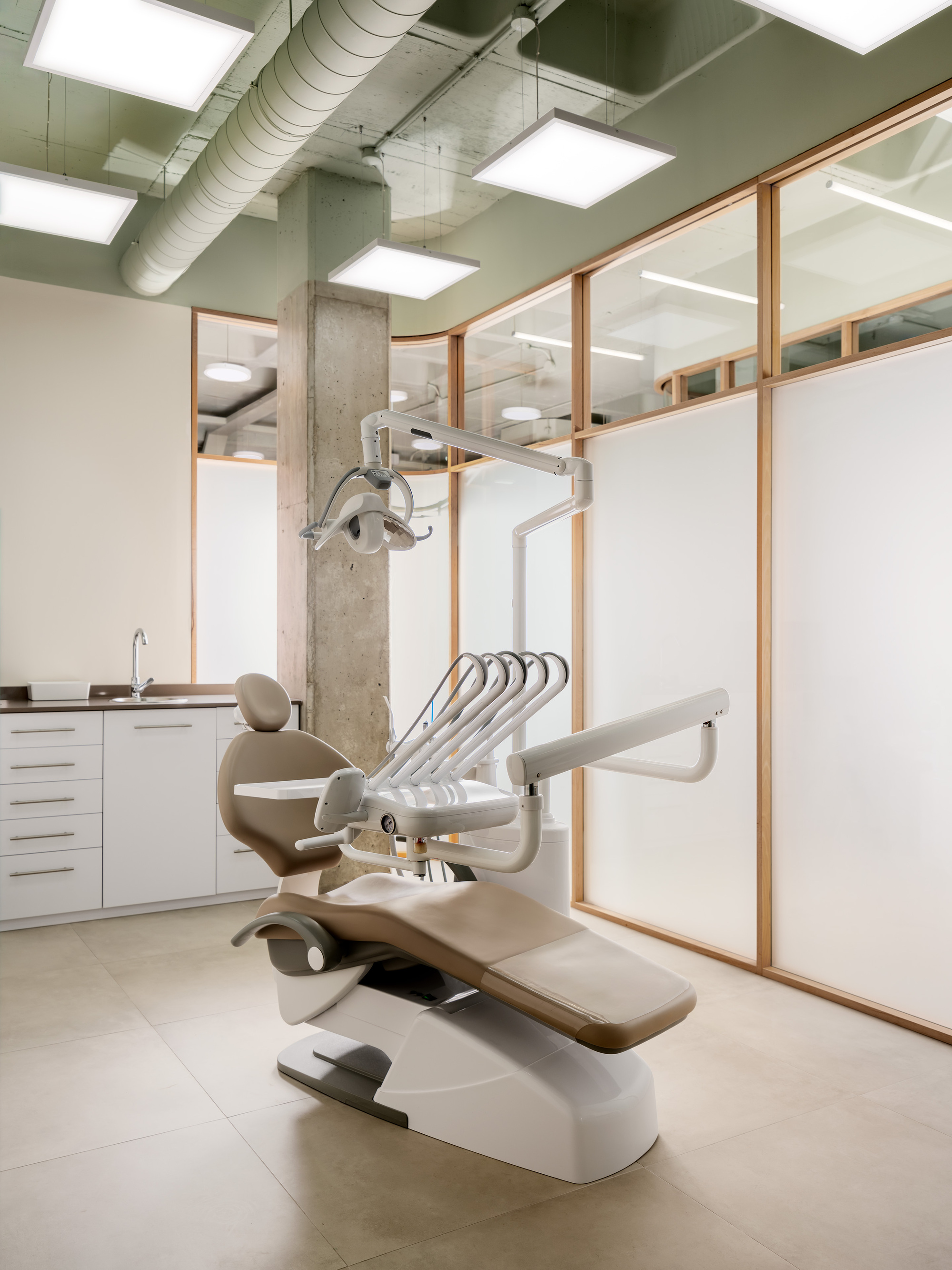 Galería de Centro Médico SM / BELVE arquitectura - 18