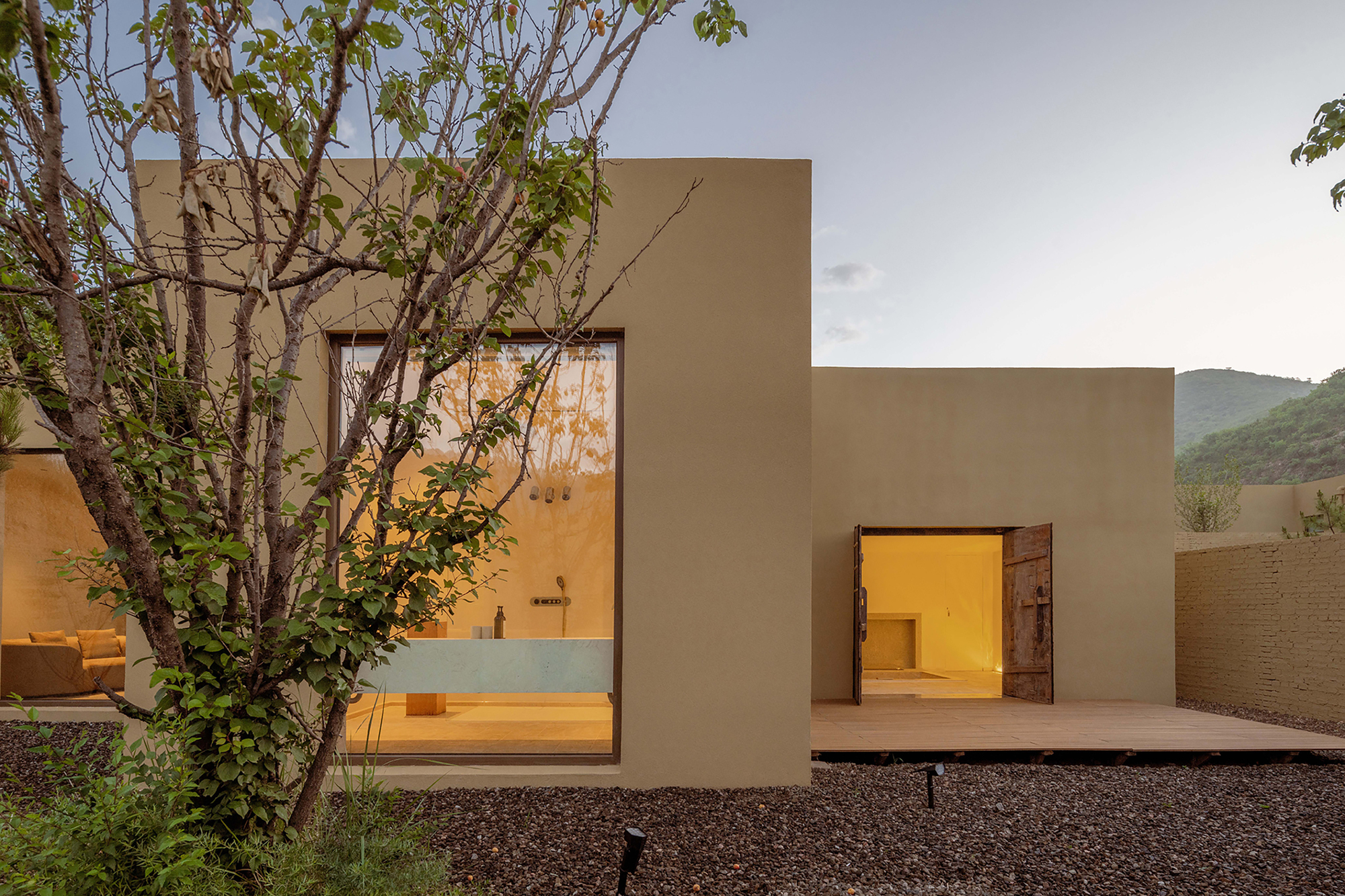 画廊 KALHA 酒店·“沃里屯”村落更新 / CPLUS - 2