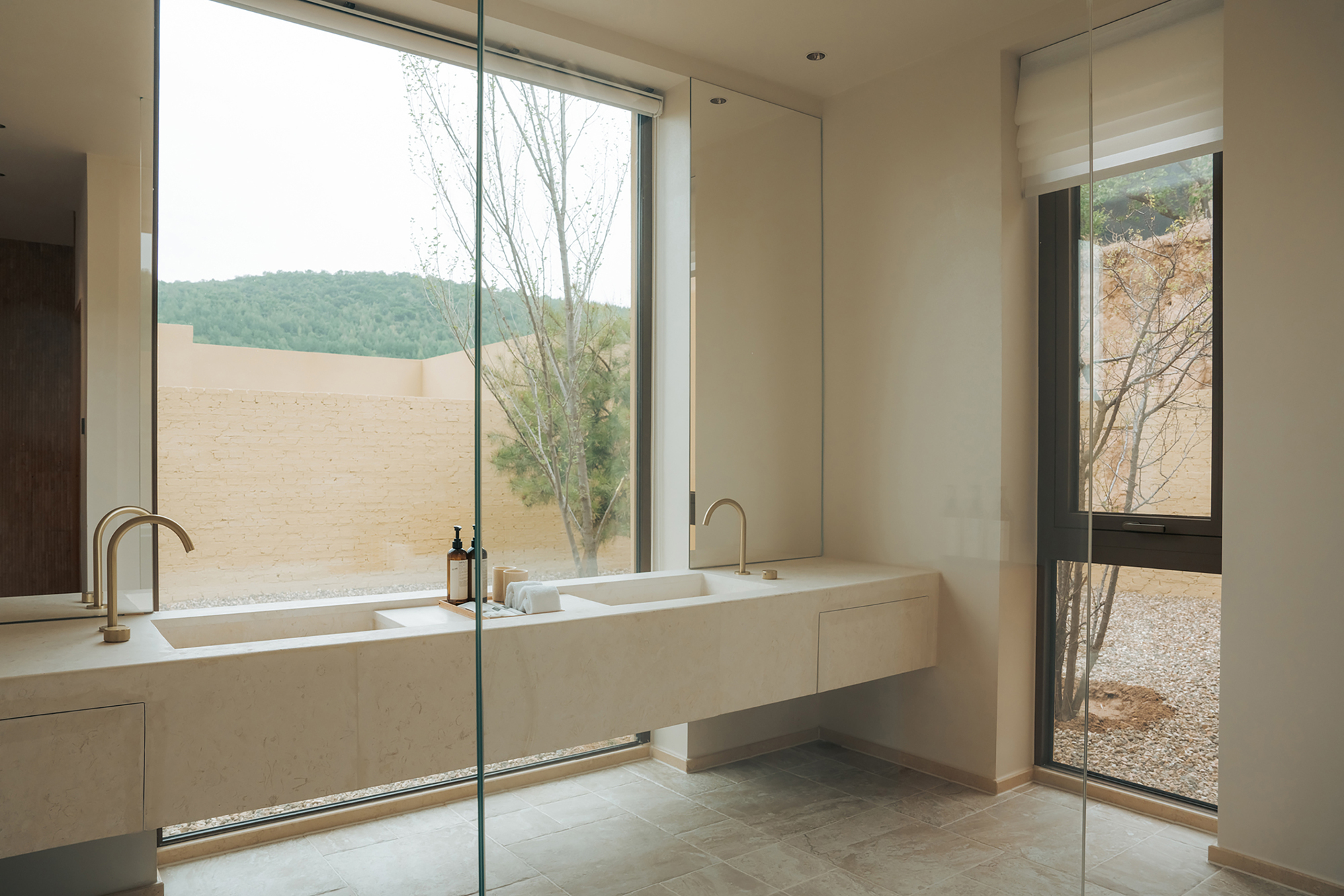 Galeria de Hotel KALHA e Complexo Residencial "Unico" / CPLUS - 21