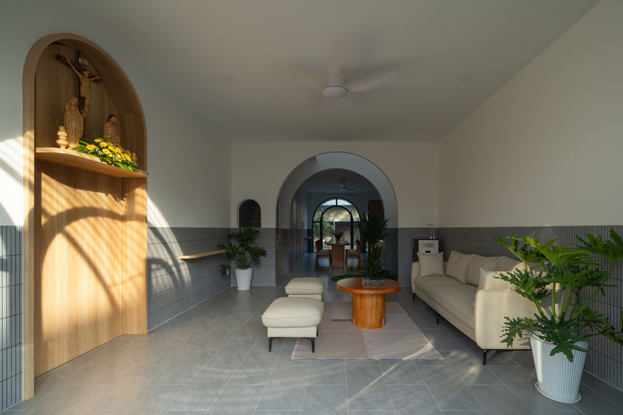 Gallery of Hoa House / 90odesign - 8