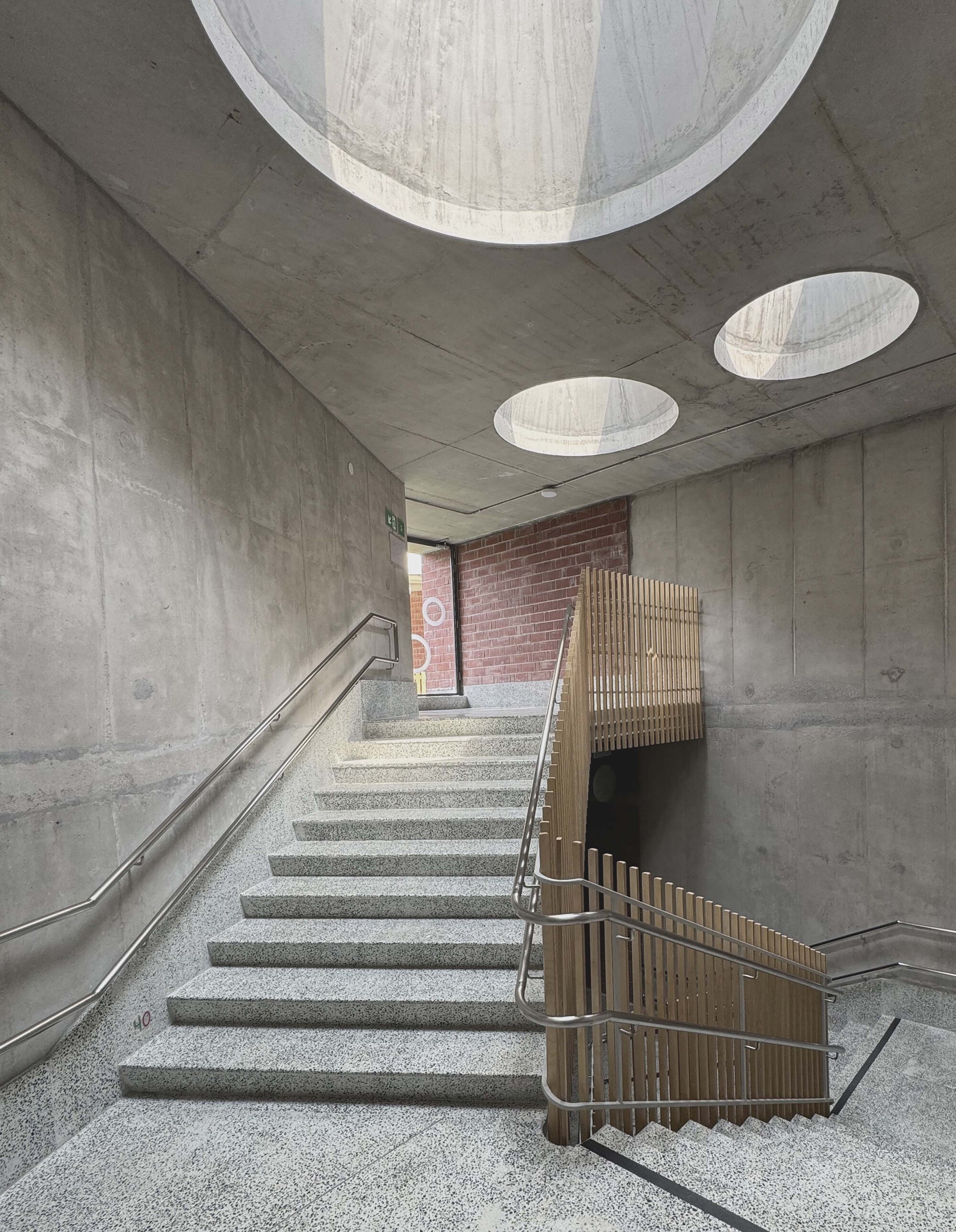 Galeria de Escola Healthy Planet / Vir.Mueller Architects - 11