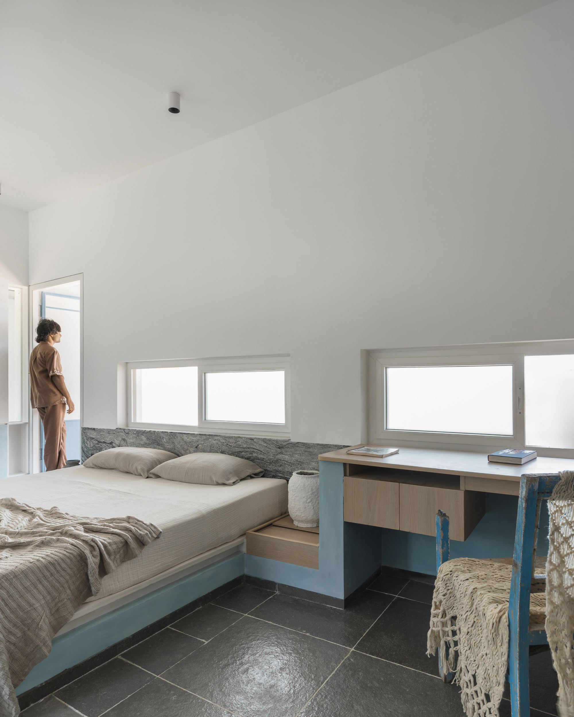 Gallery of The Country Blue House / Architecture RIFF - 4