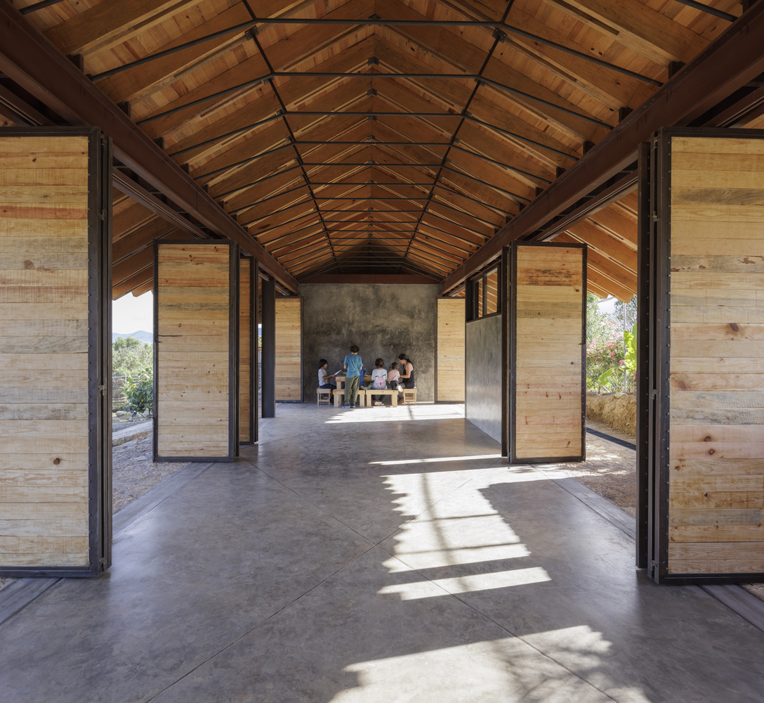Gallery of Rural School in Oaxaca / Territorio Estudio - 9