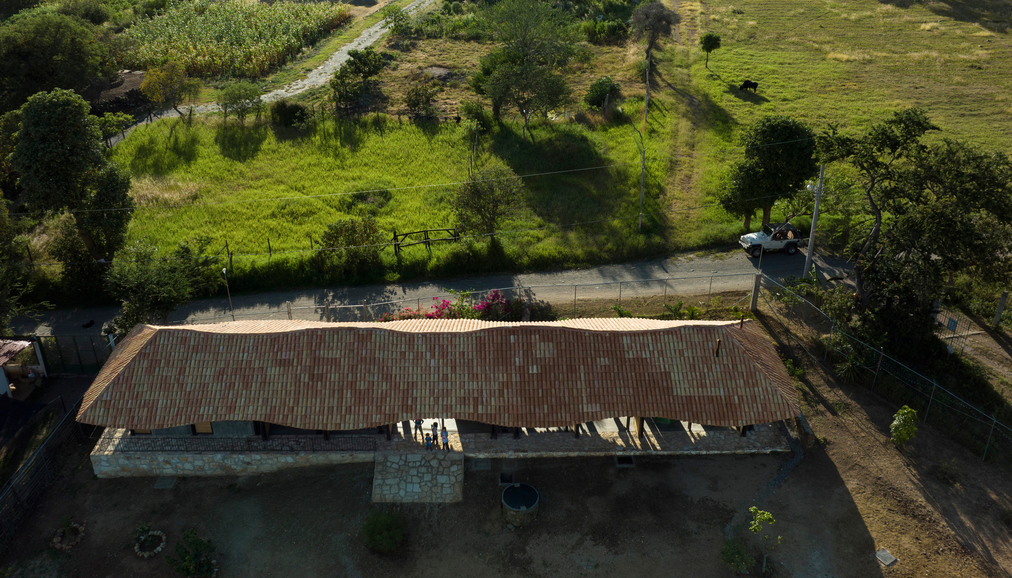 Galeria de Escola Rural em Oaxaca / Territorio Estudio - 6
