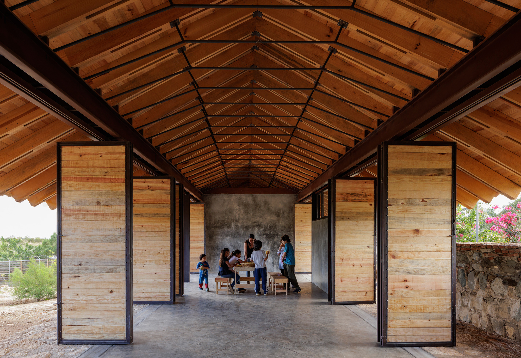 Gallery of Rural School in Oaxaca / Territorio Estudio - 3
