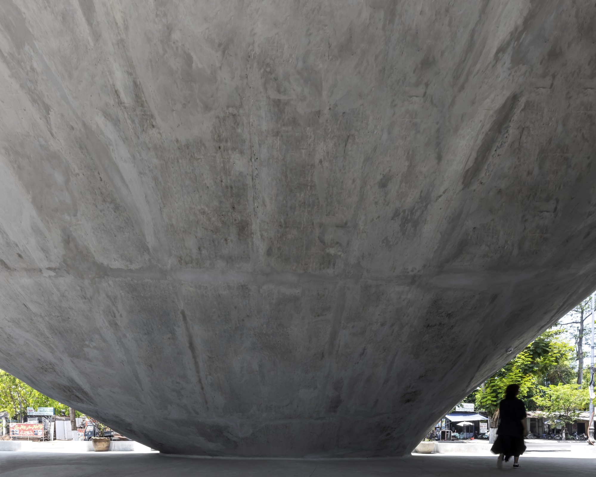 Galería de Centro de Exposiciones de Arte Son Tra/ Ho Khue Architects - 19