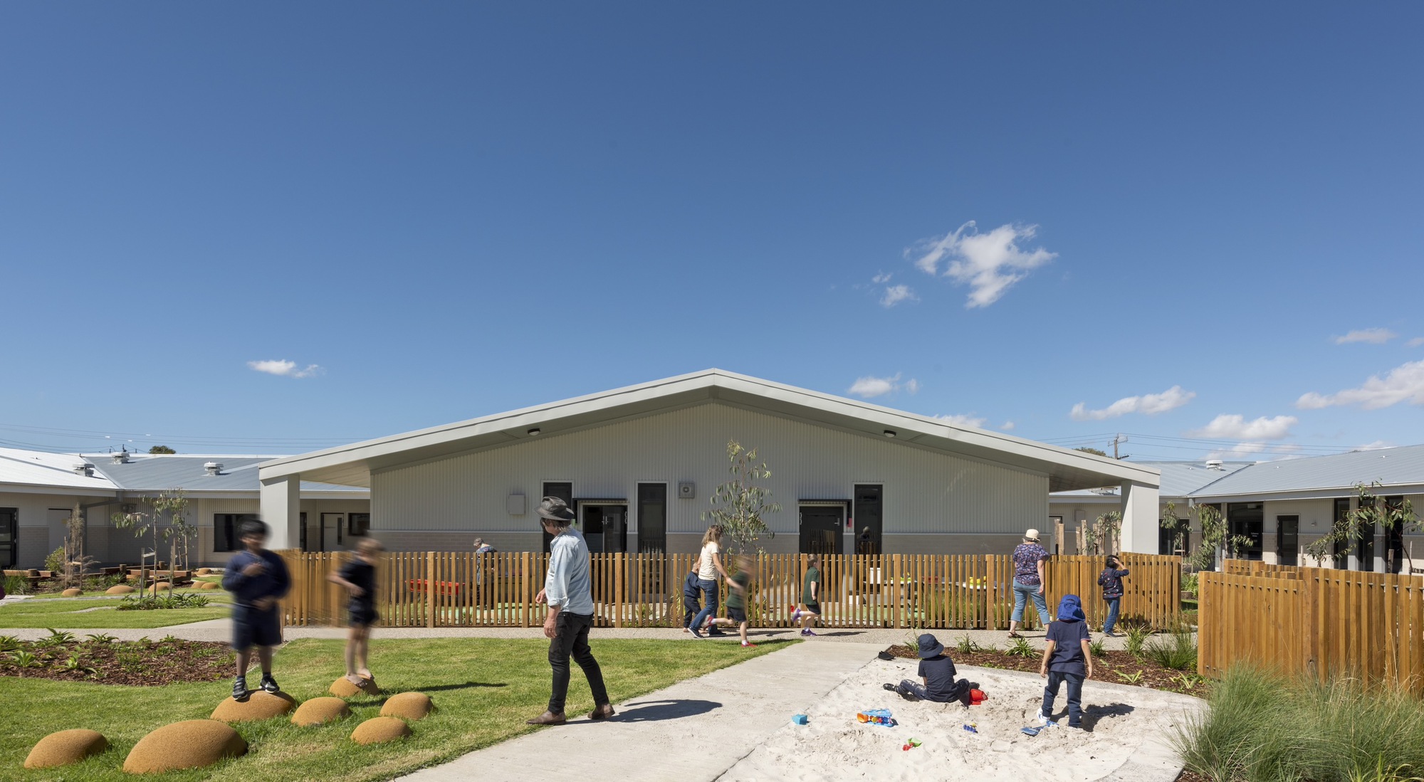 Gallery of Niddrie Autistic School / Guymer Bailey Architects - 8