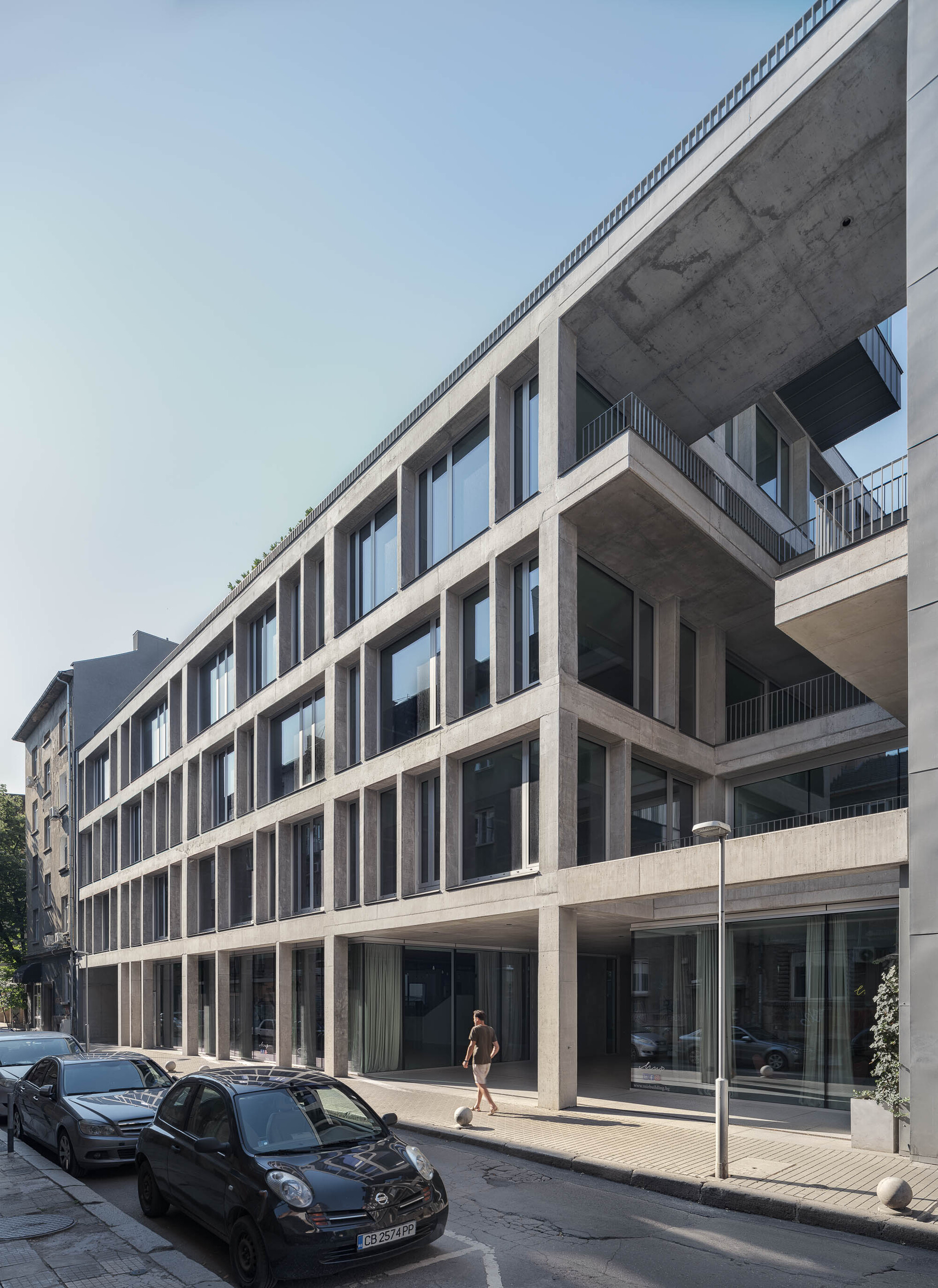 Gallery of MIR Office Building / Bureau XII - 23