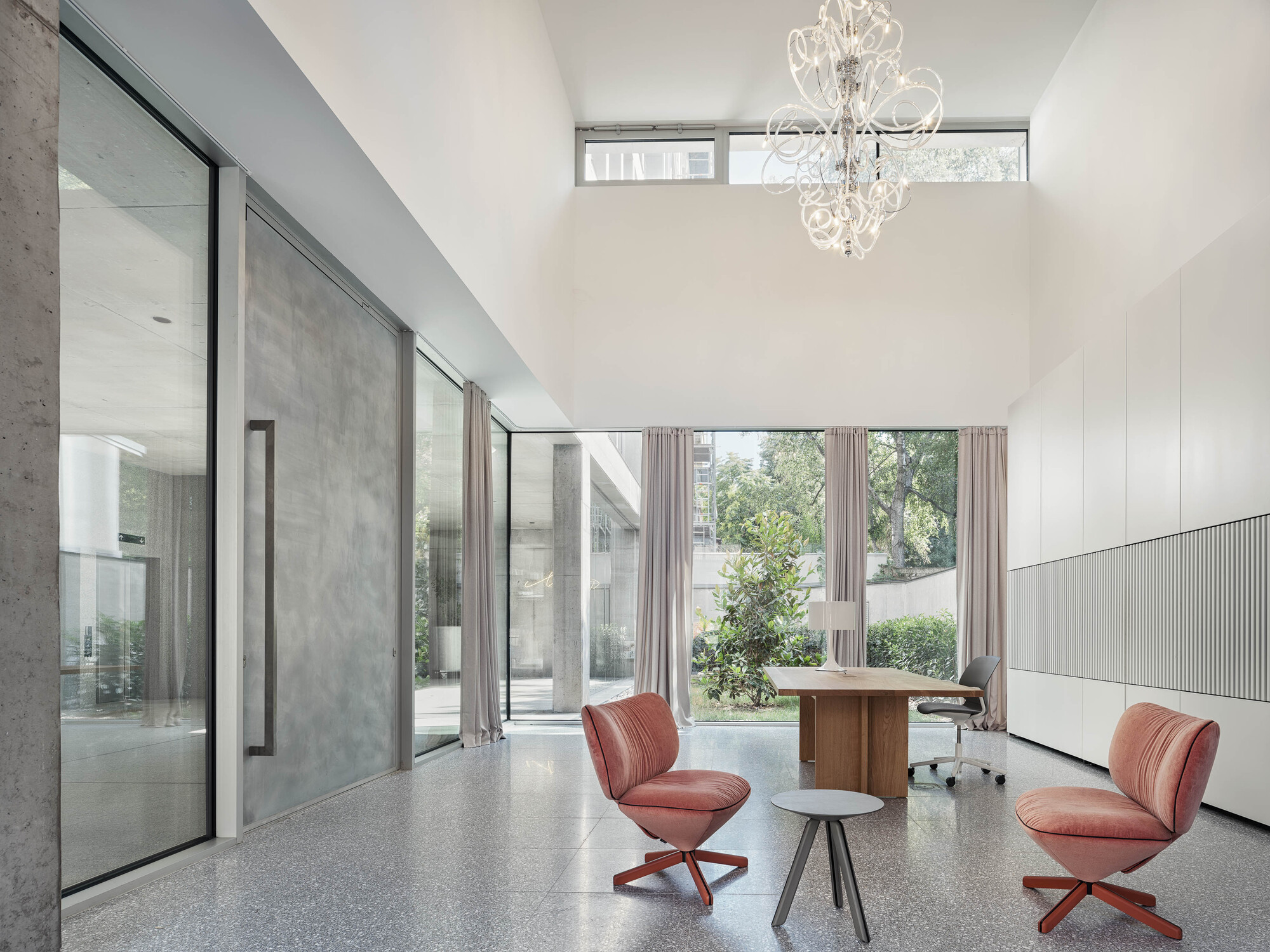 Gallery of MIR Office Building / Bureau XII - 12