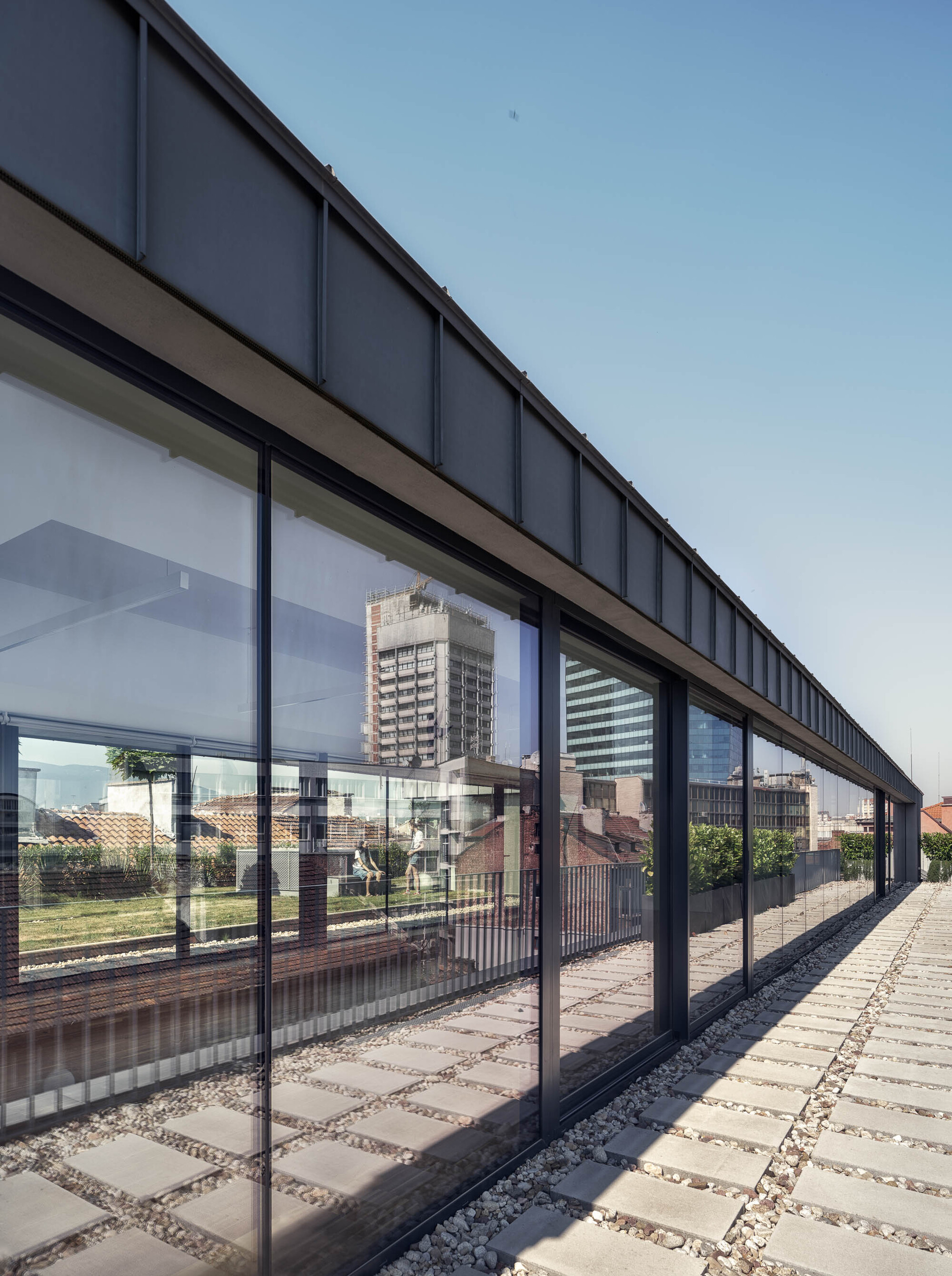 Gallery of MIR Office Building / Bureau XII - 17