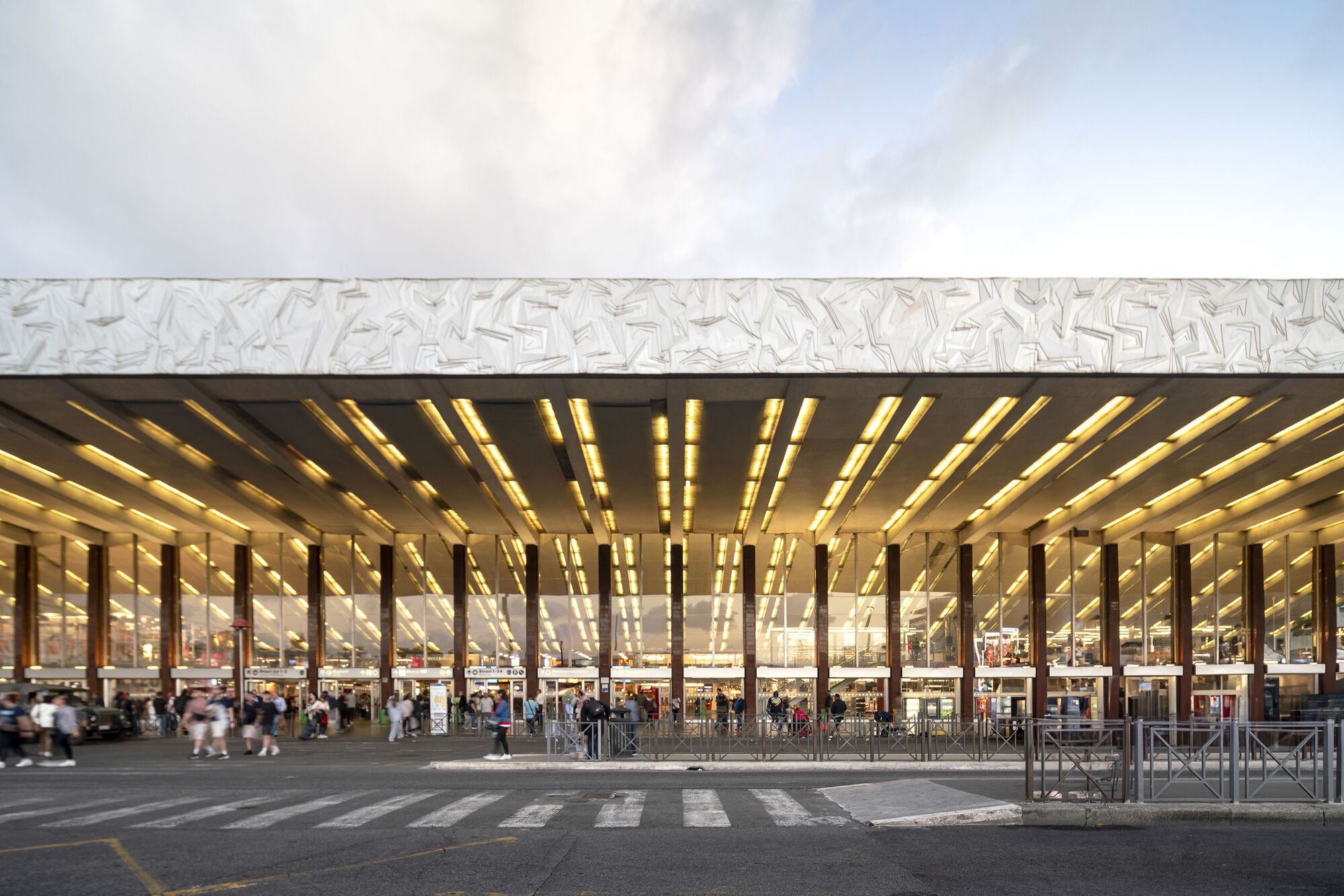 Galeria de Reforma da Estação Roma Termini / L35 - 32