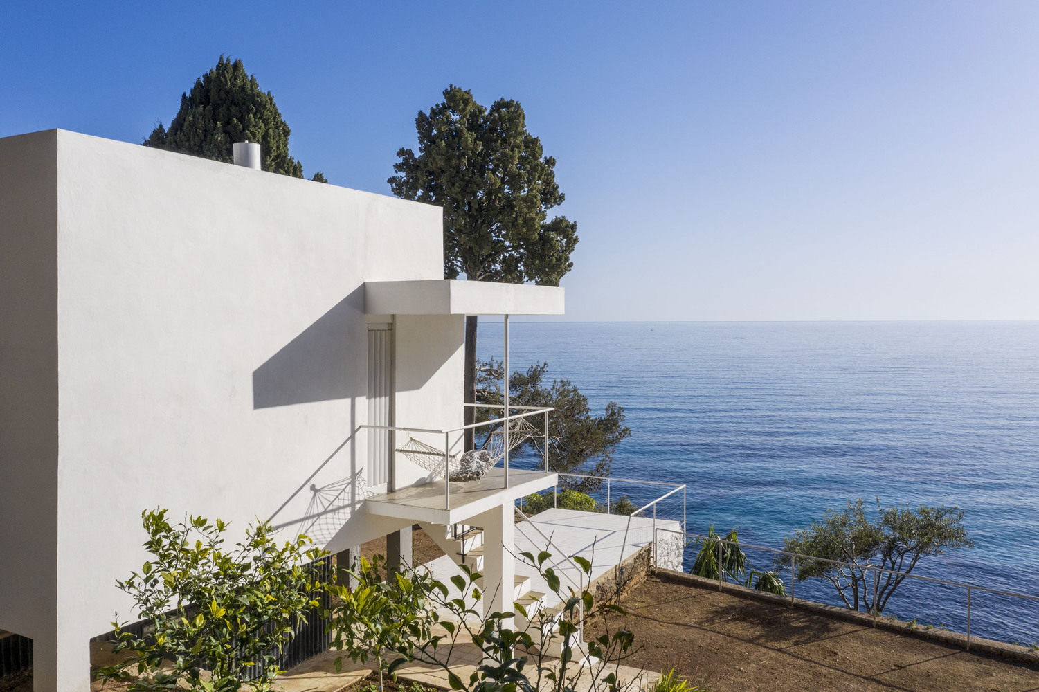 Gallery of Eileen Gray Through the Lens: Film Sheds Light on the ...