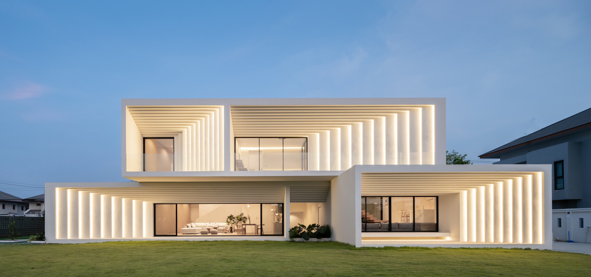 Gallery of The Recessed Residence / WARchitect - 16