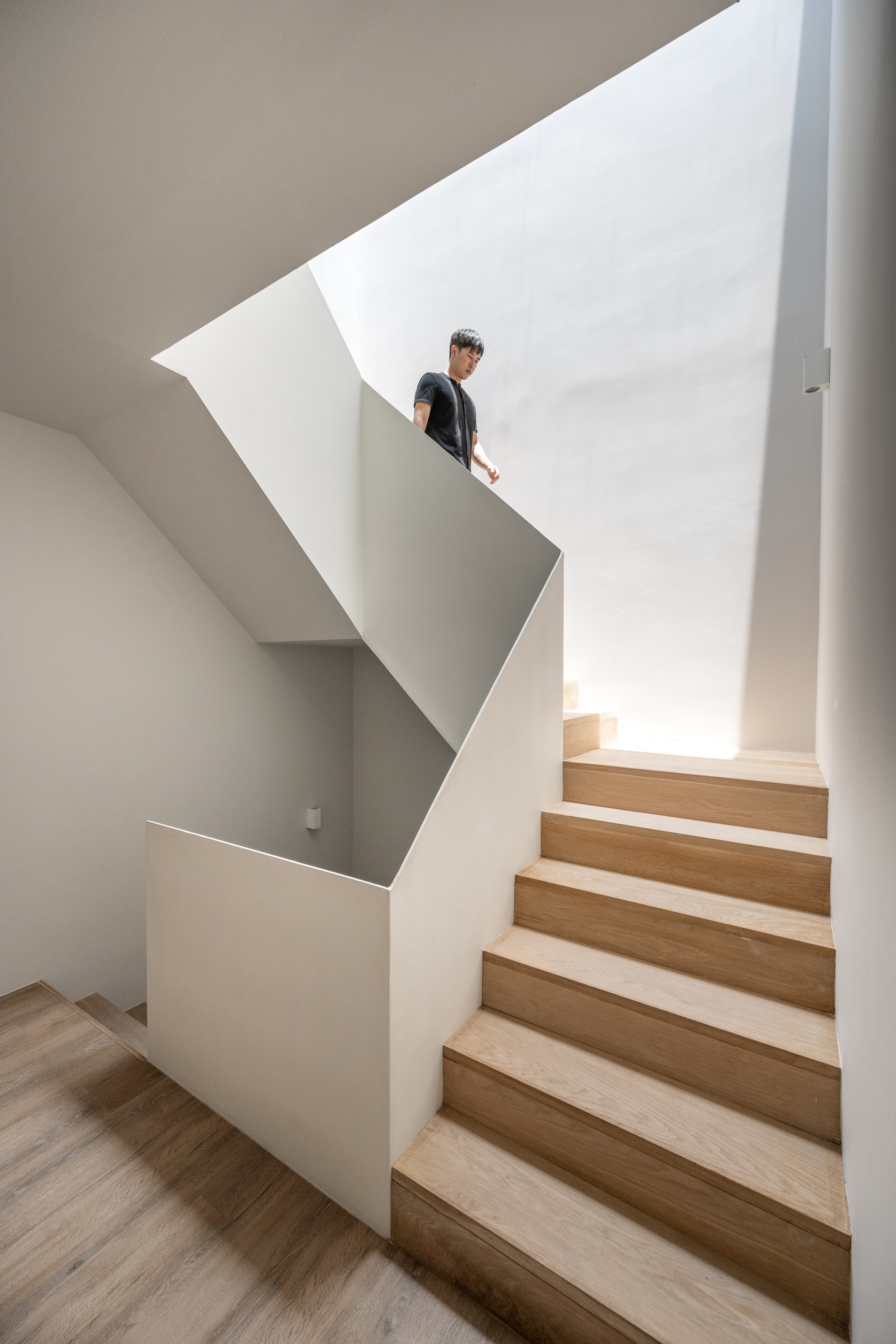Gallery of Full House / WARchitect - 4