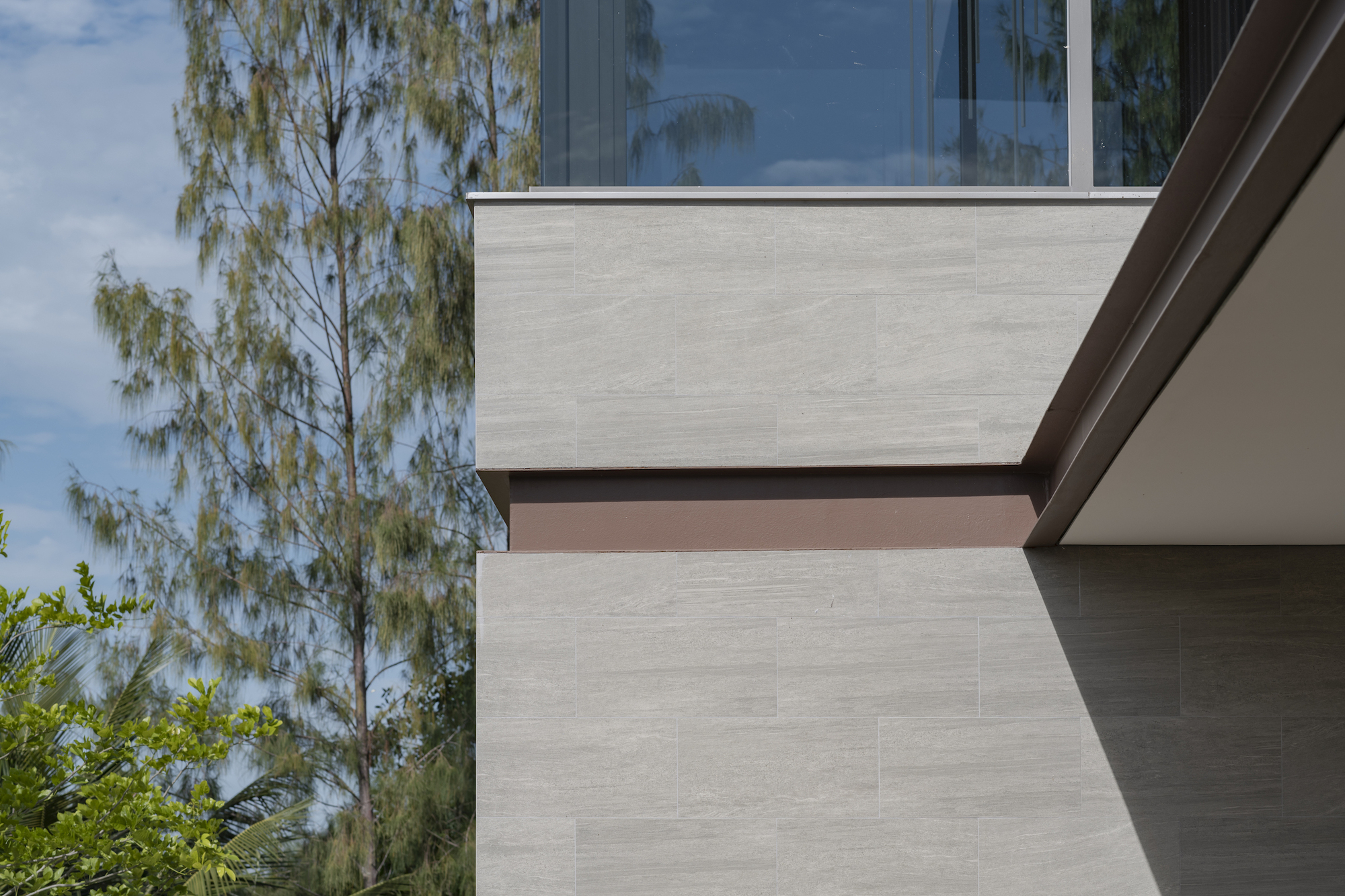 Gallery of Baan Khun Yak House / dminusplusb - 35