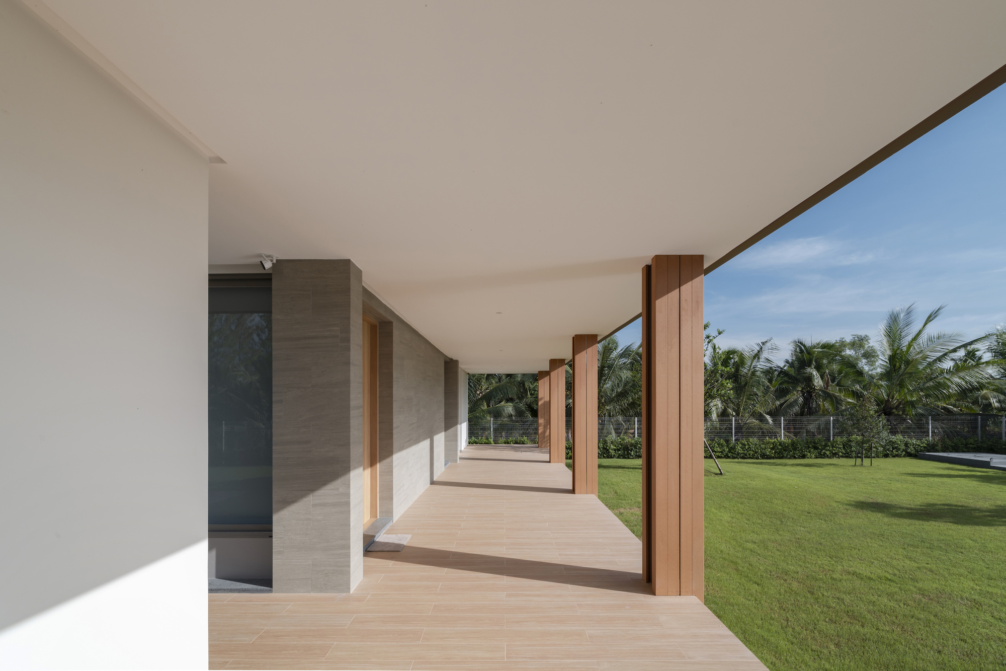 Gallery of Baan Khun Yak House / dminusplusb - 11