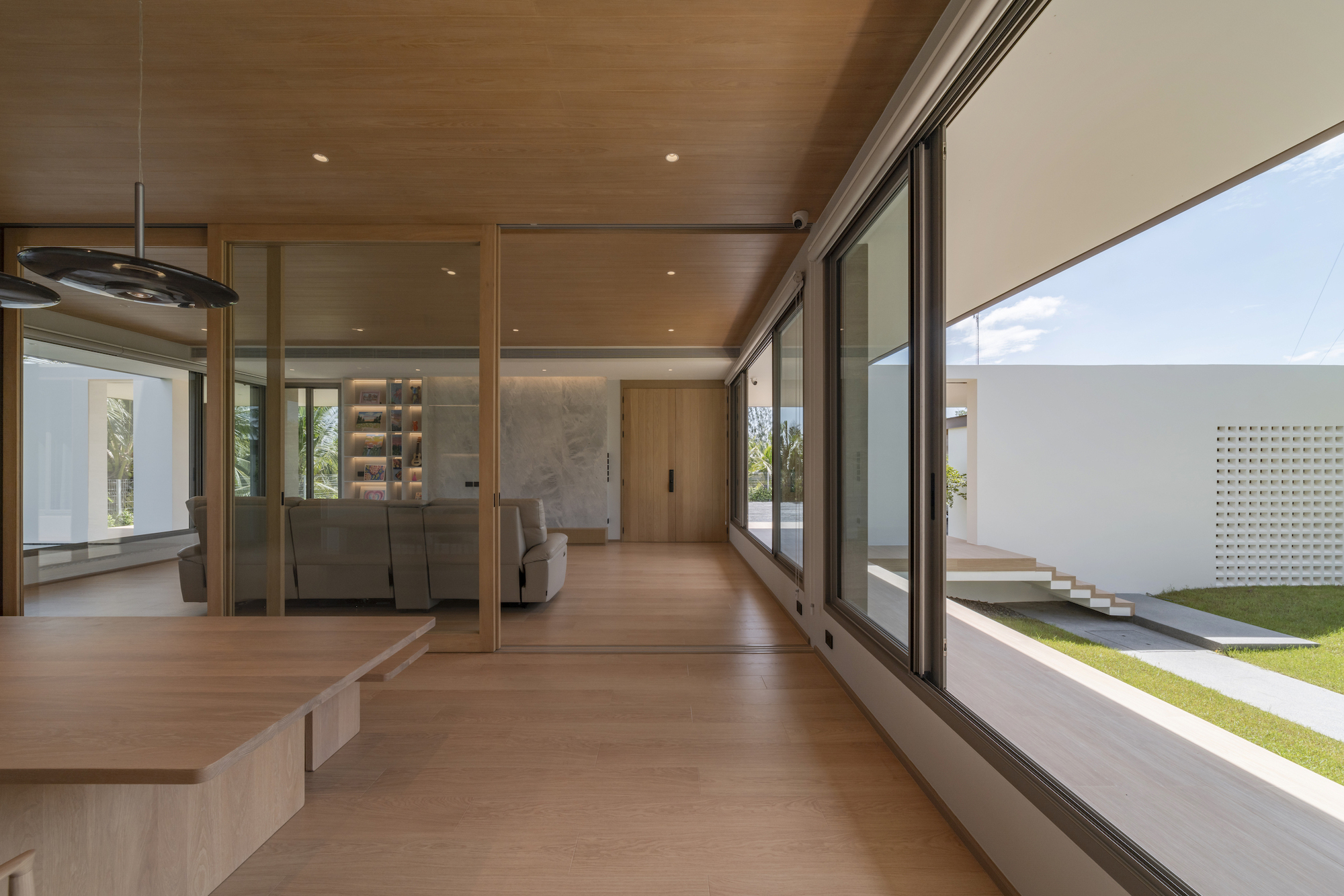 Gallery of Baan Khun Yak House / dminusplusb - 15