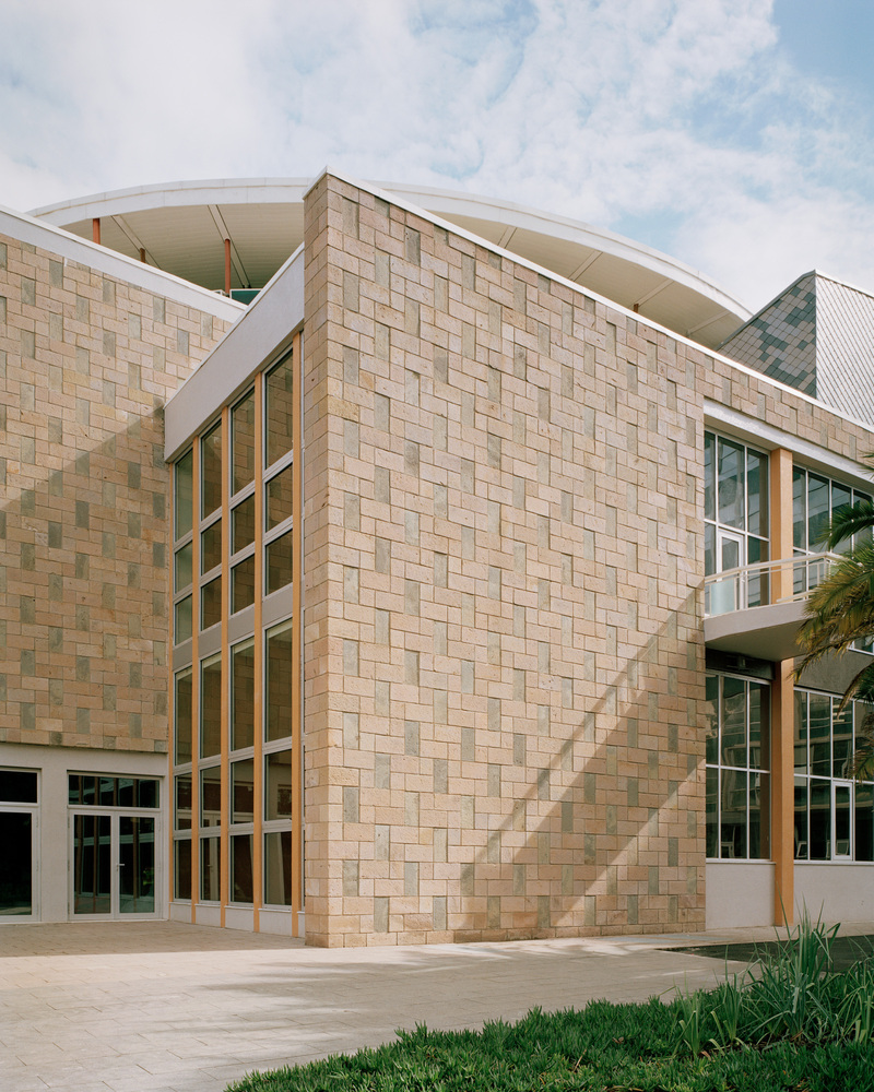 Gallery of Africa Hall Cultural Center / Architectus Conrad Gargett - 3