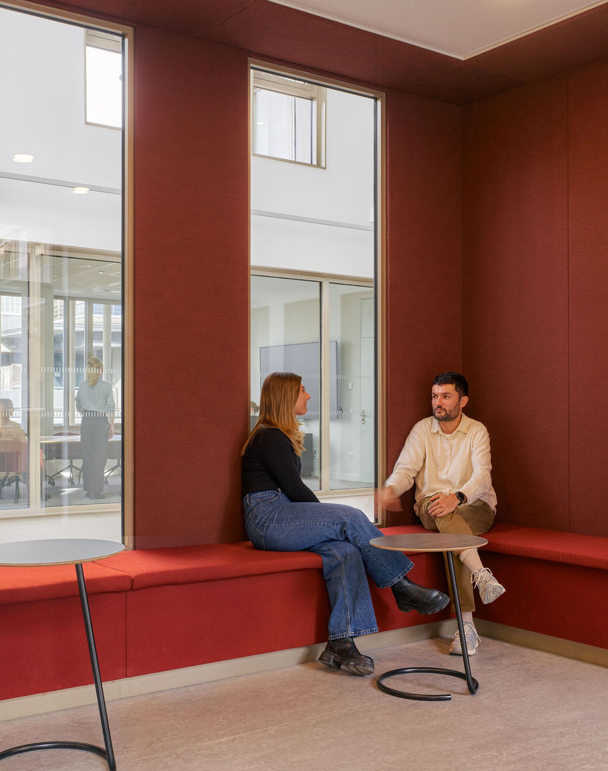 Galeria de Centro John W. Boyer da Universidade de Chicago em Paris ...