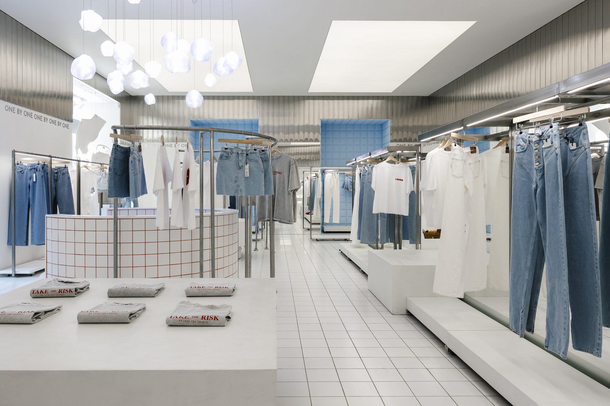 Gallery of One by One Flagship Showroom / Between the Walls - 12
