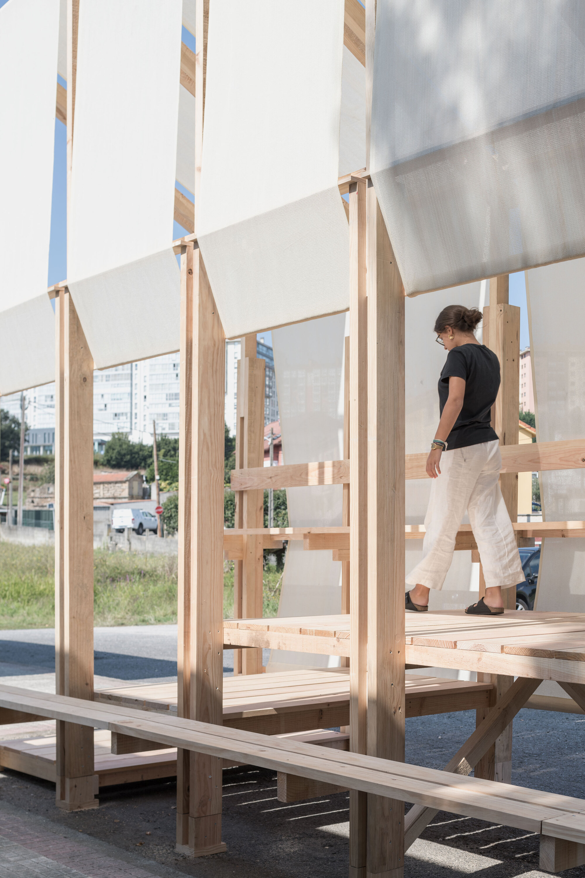 Galería de Instalación Alpendre / CESUGA School of Architecture + Erazo ...