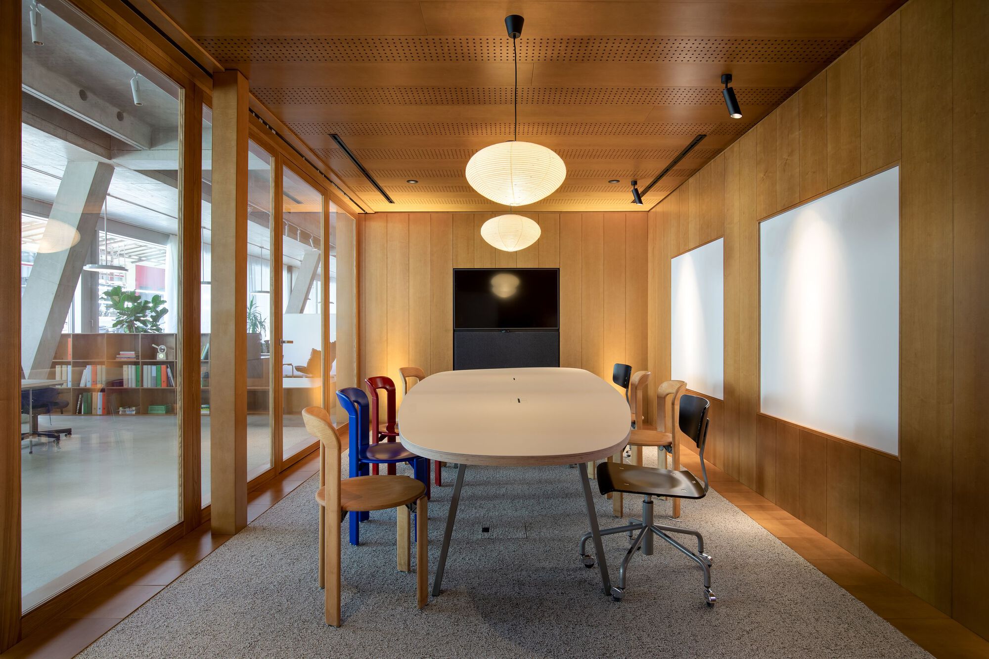 Gallery of Dynamic Frame Office Building / balbek bureau + EM2N - 9