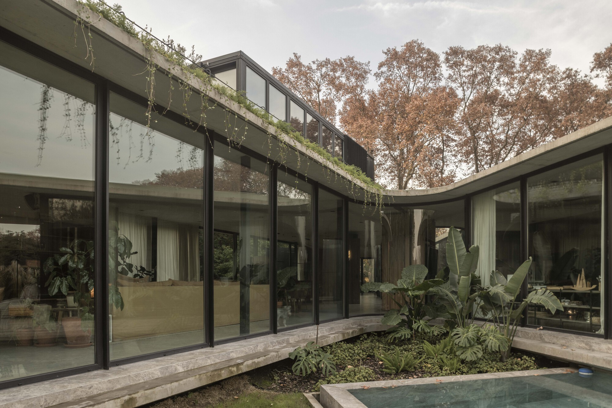 Gallery of X House / Estudio Geya - 13