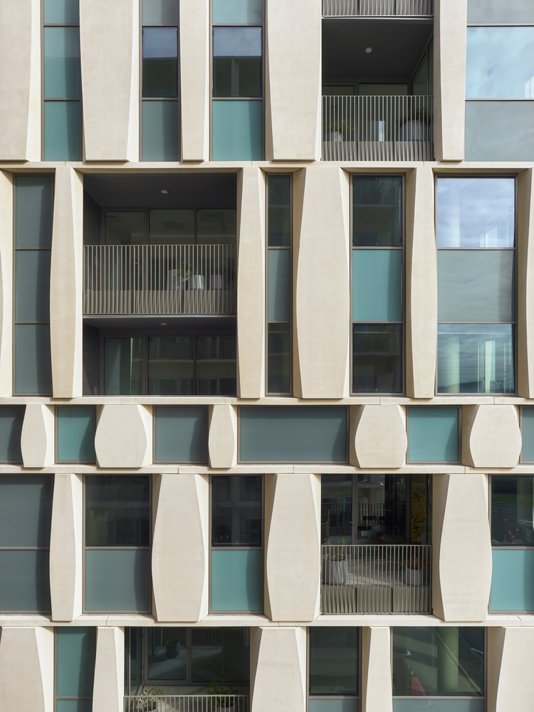 Gallery of L’Ark Belvédère Office Building / Cino Zucchi Architetti - 14