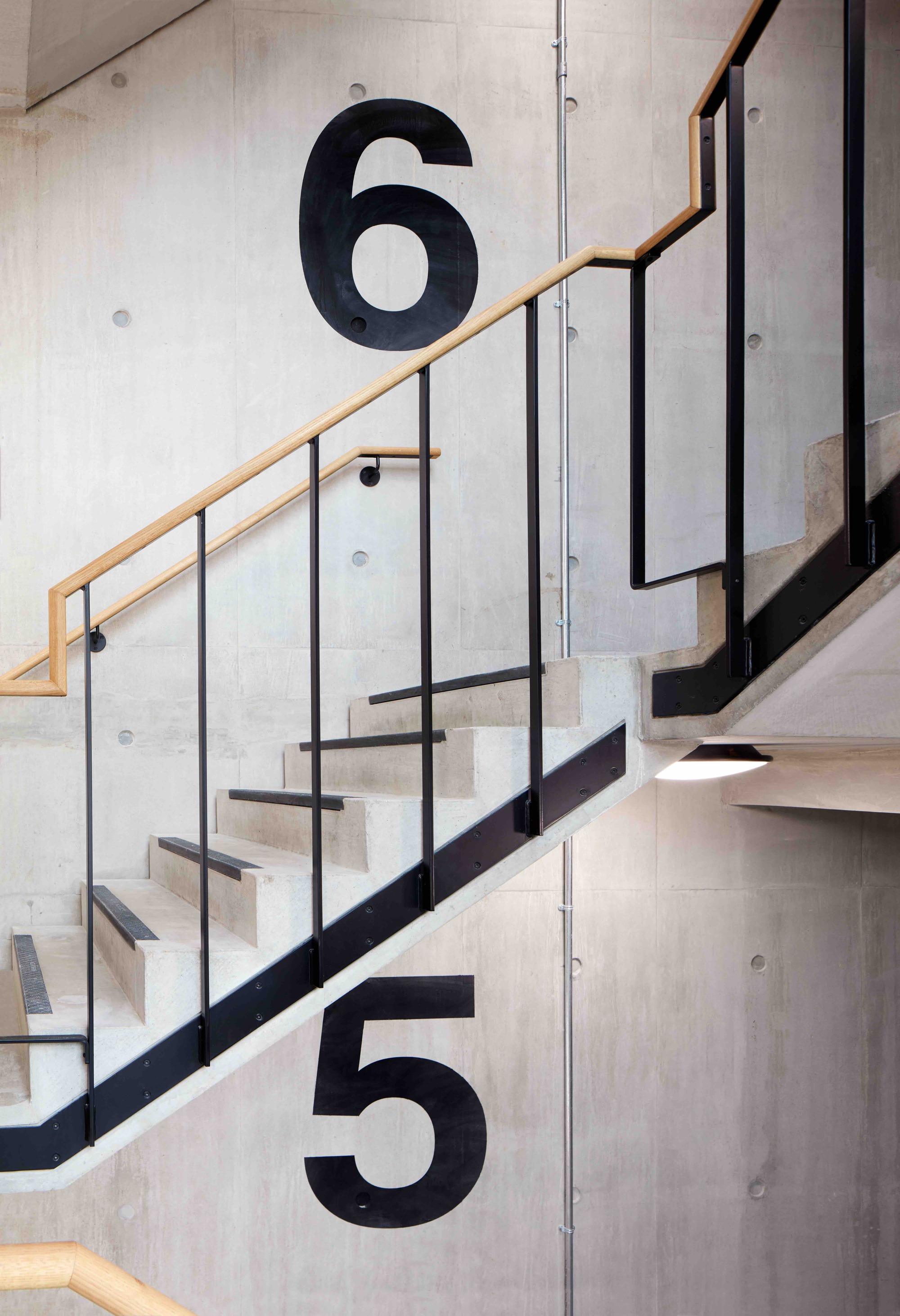 Gallery of Berners and Wells Building / Emrys Architects - 15