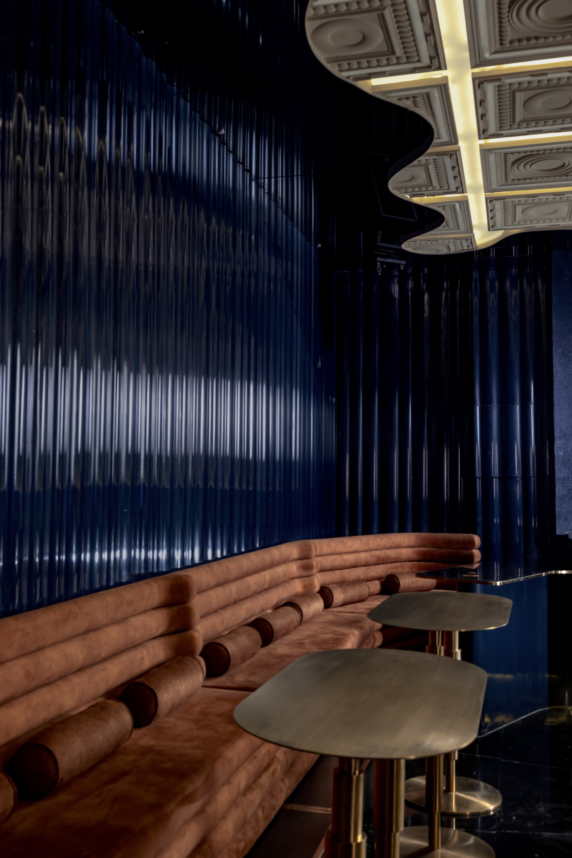 Gallery of Norman Cocktail Bar / Studiio Dangg - 14