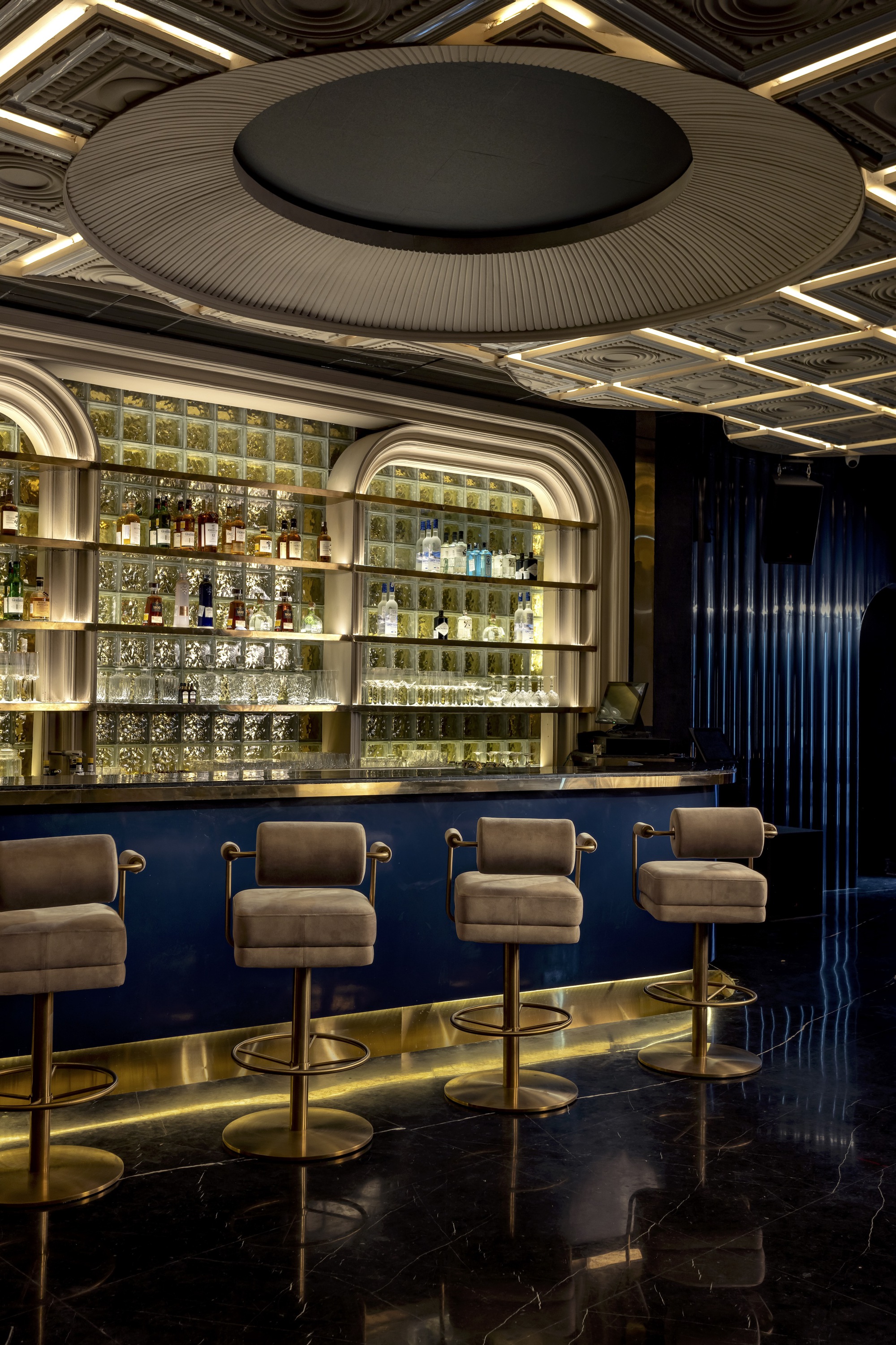 Gallery of Norman Cocktail Bar / Studiio Dangg - 7