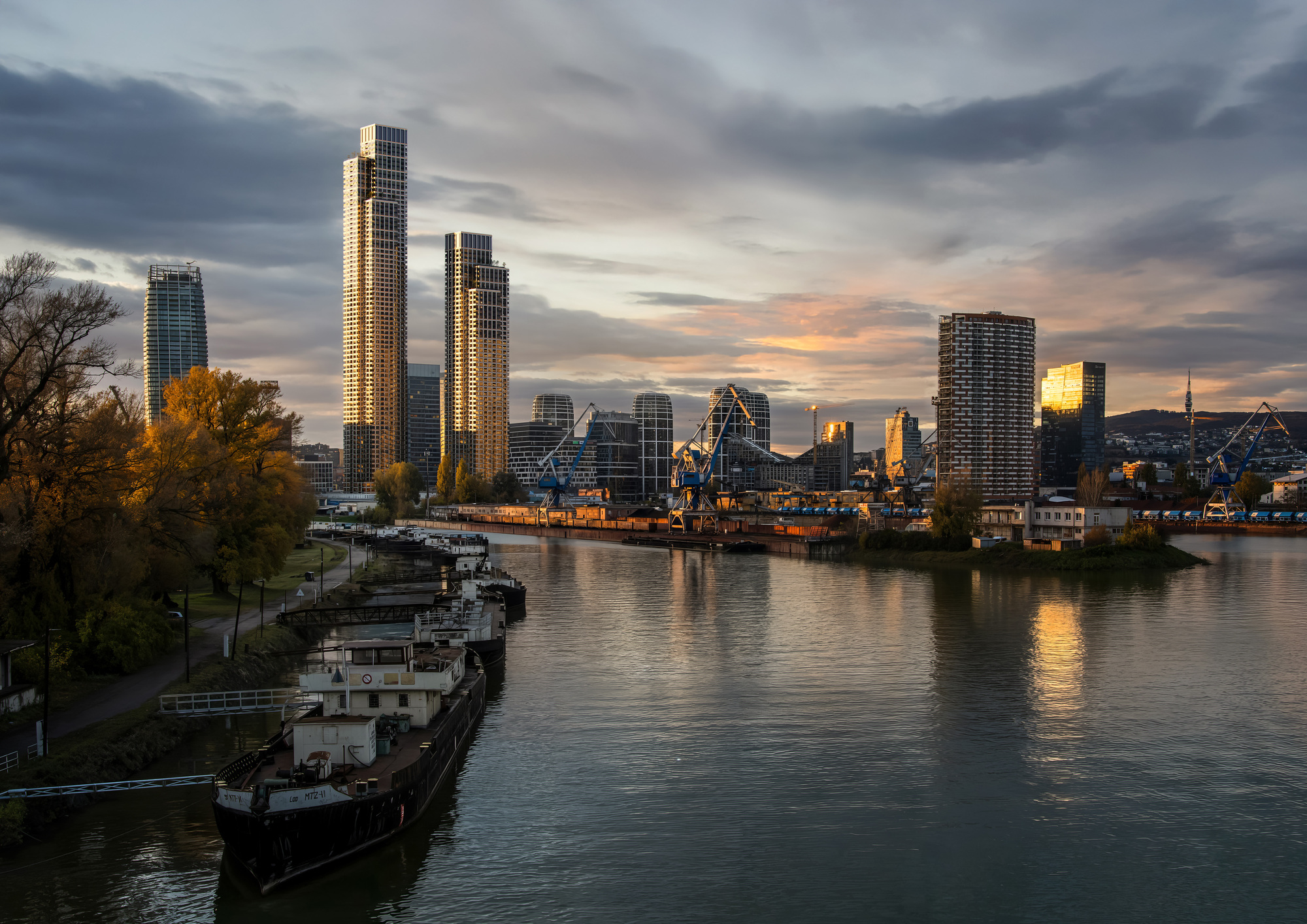 Gallery of KCAP Designs Two Skyscrapers in Bratislava, Slovakia - 7