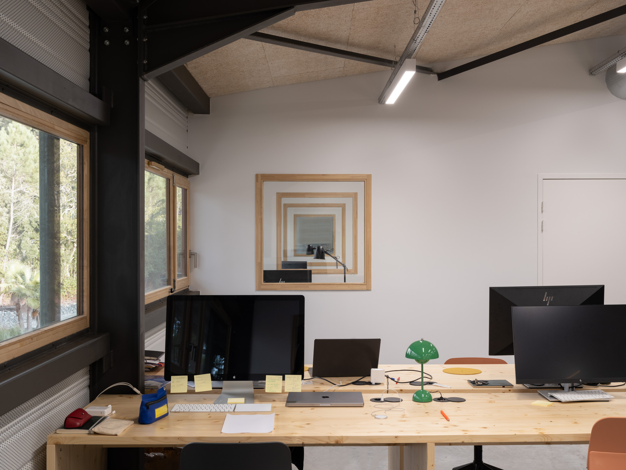 Gallery of Speaker Assembly Factory / formalocal - 18