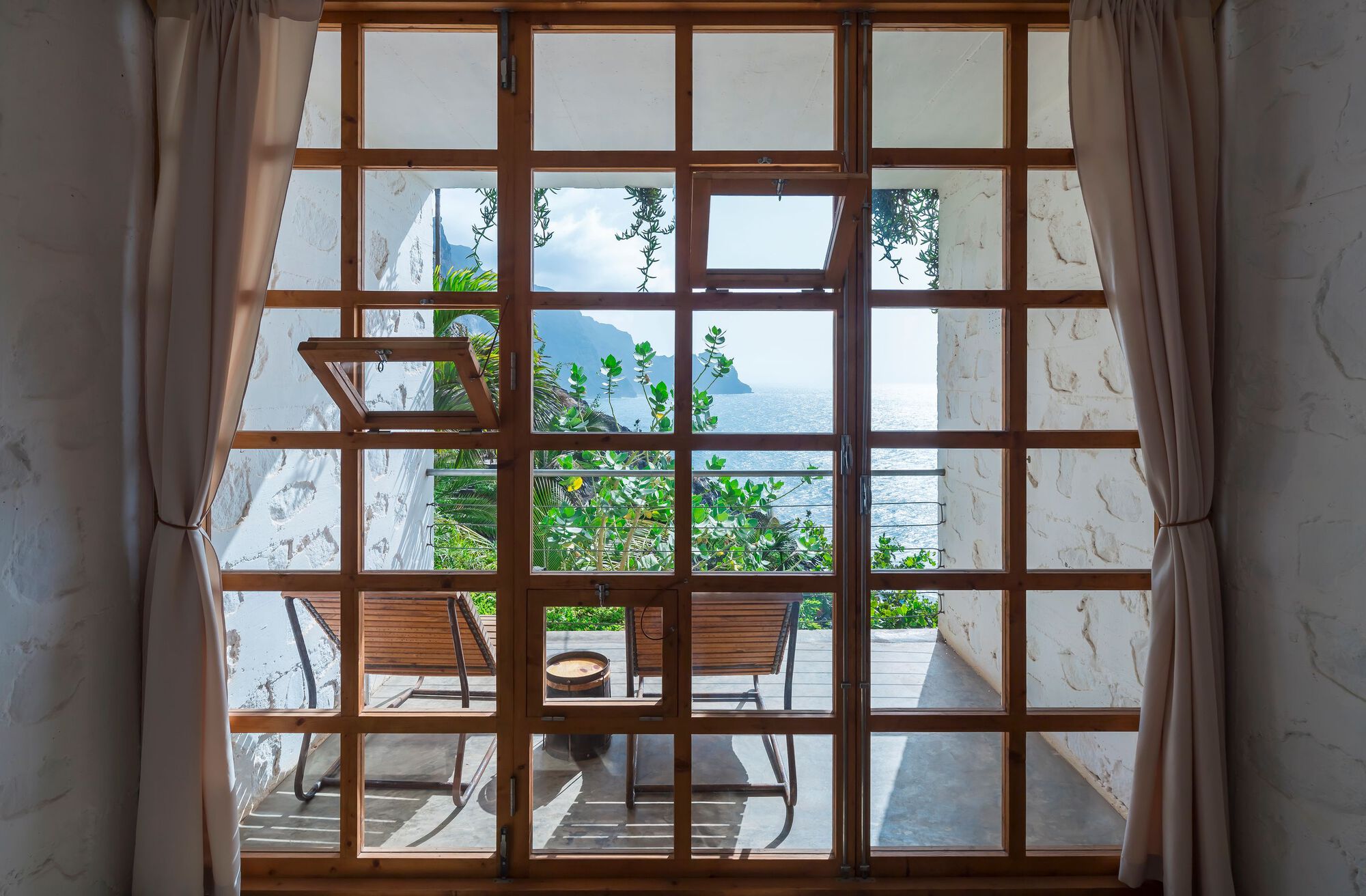 Galería de Villa Ecológica en Chã de Igreja / Ramos Castellano ...