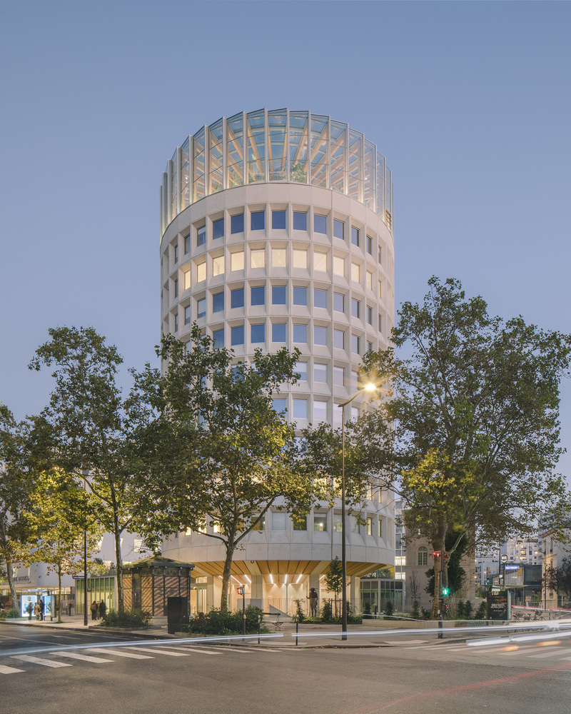 Gallery of Racine Office Building / Maud Caubet Architectes - 1