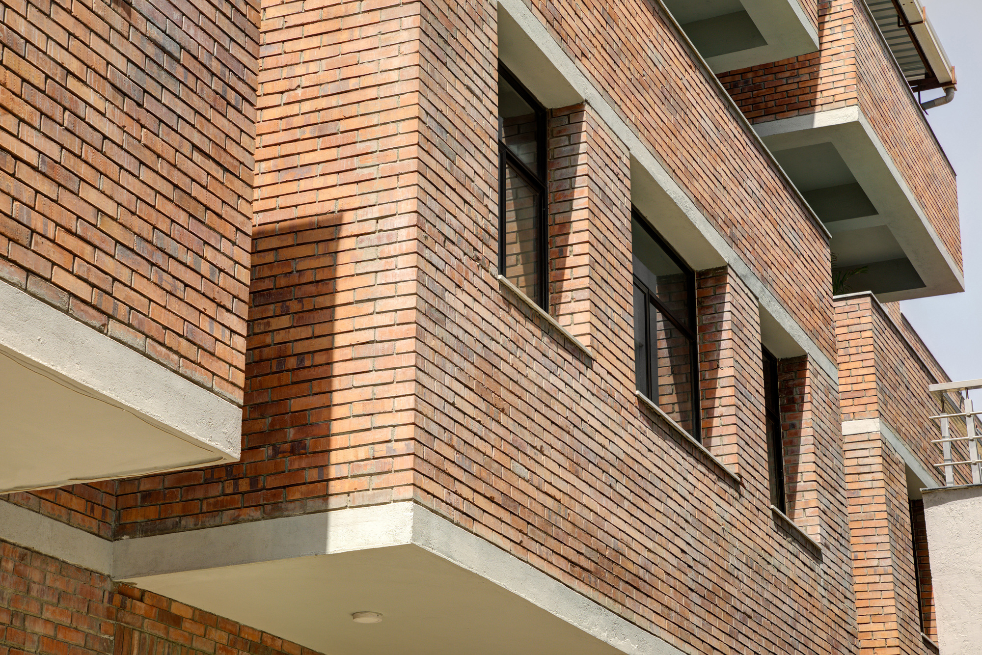 Galeria de Studio Chinar / Juhi Mehta Architects - 12