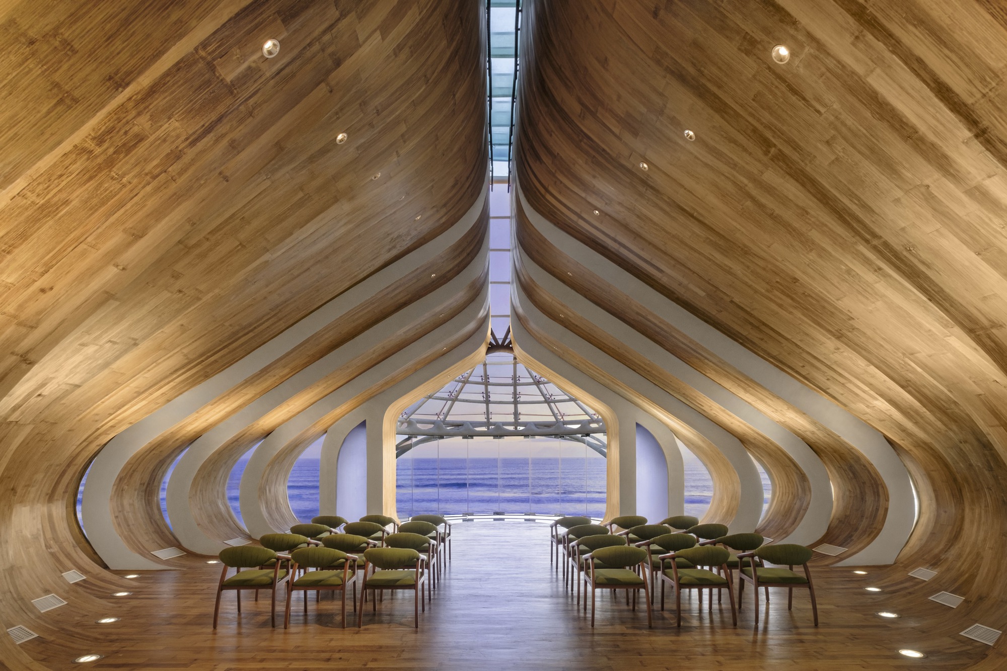 Gallery of Luna Beach Club / Inspiral Architecture and Design Studios - 16
