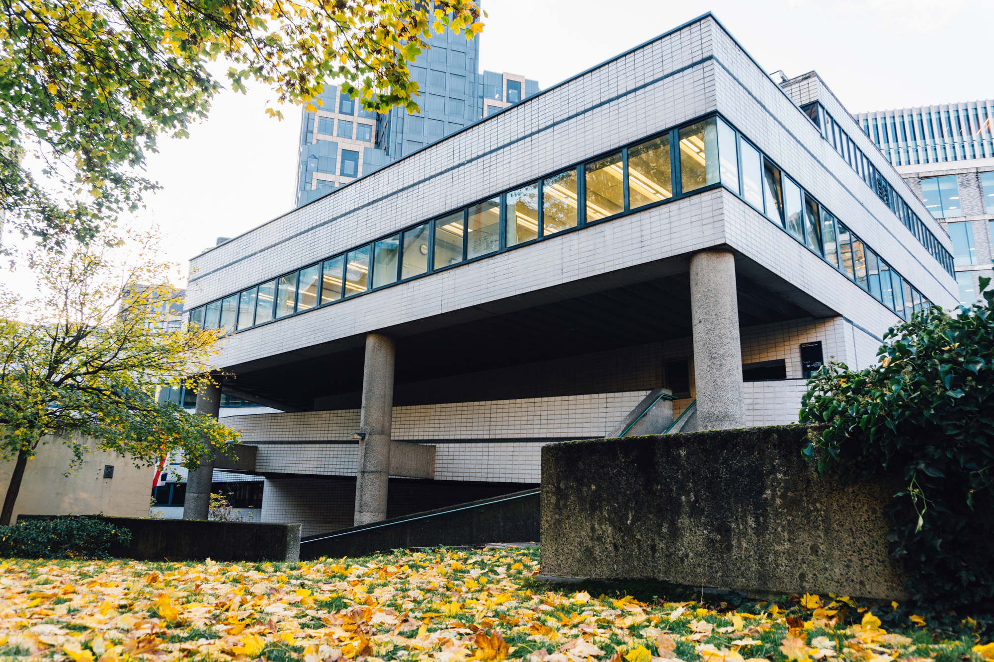 Gallery of The Museum of London: Exploring the Brutalist Landmark ...