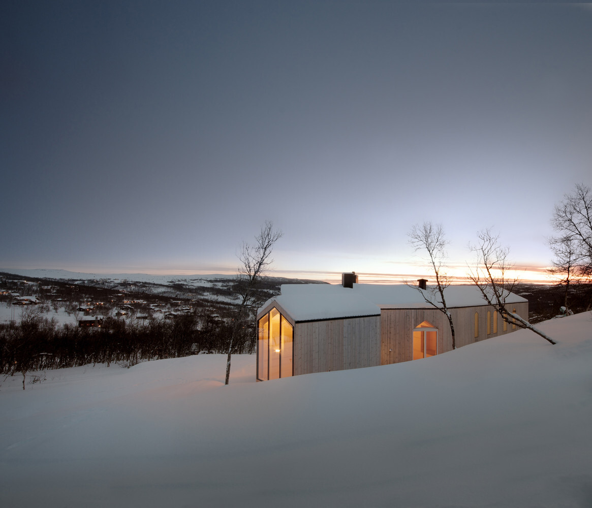 Gallery of Creating Winter Retreats: Snow Resorts and Vacation Home ...