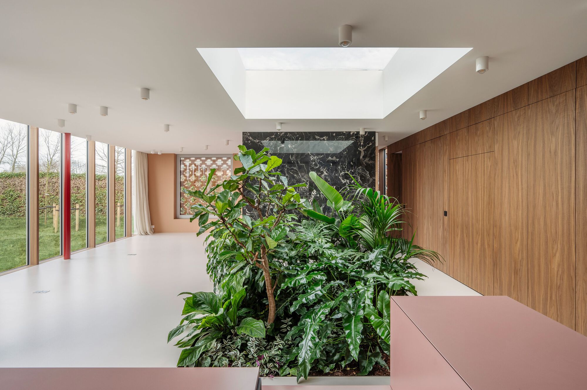 Galeria de Casa Pátio / Studio Okami Architects - 13