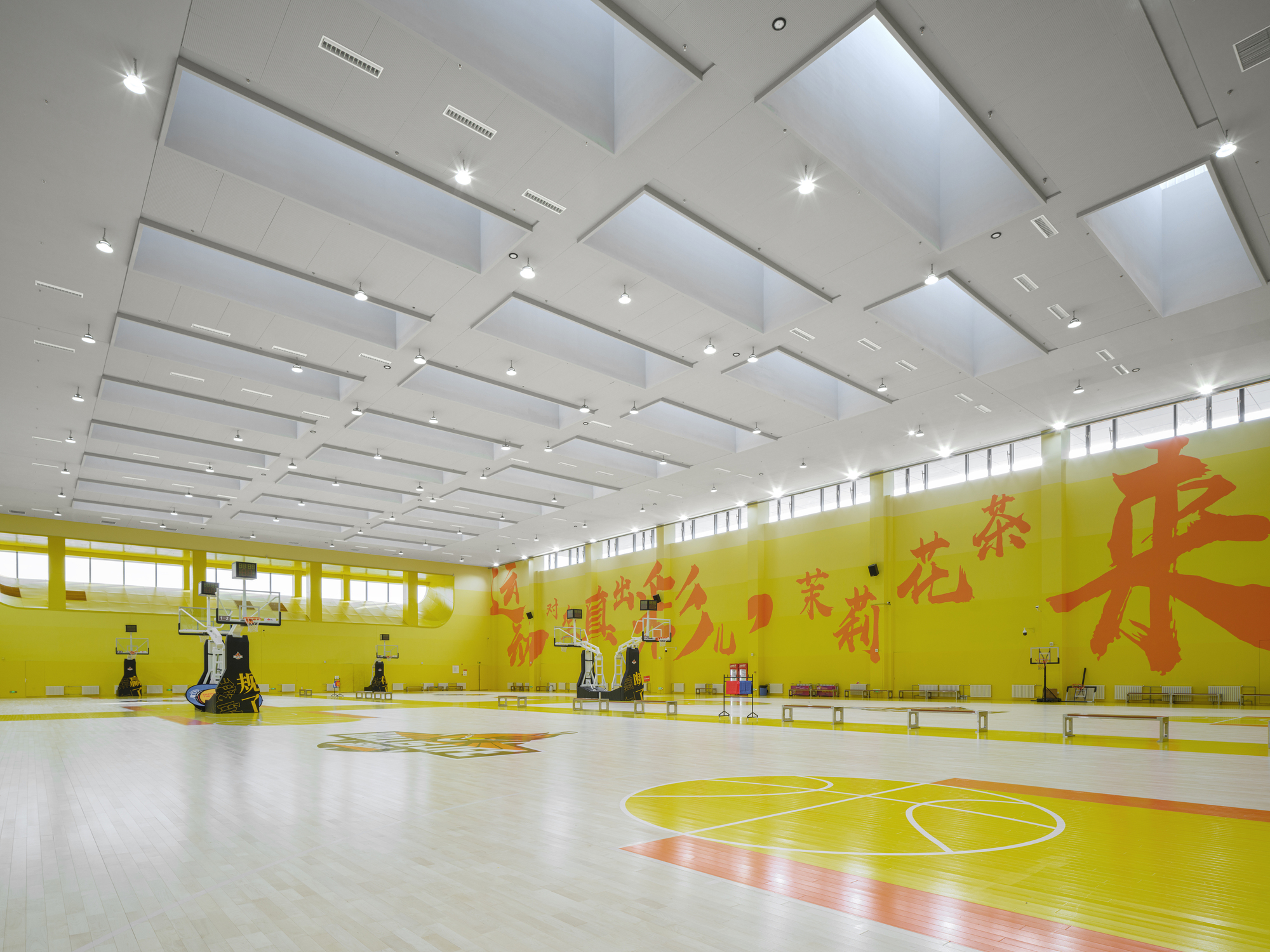 Gallery of Huilongguan Sports and Cultural Center / DAQI ARCHITECTS ...