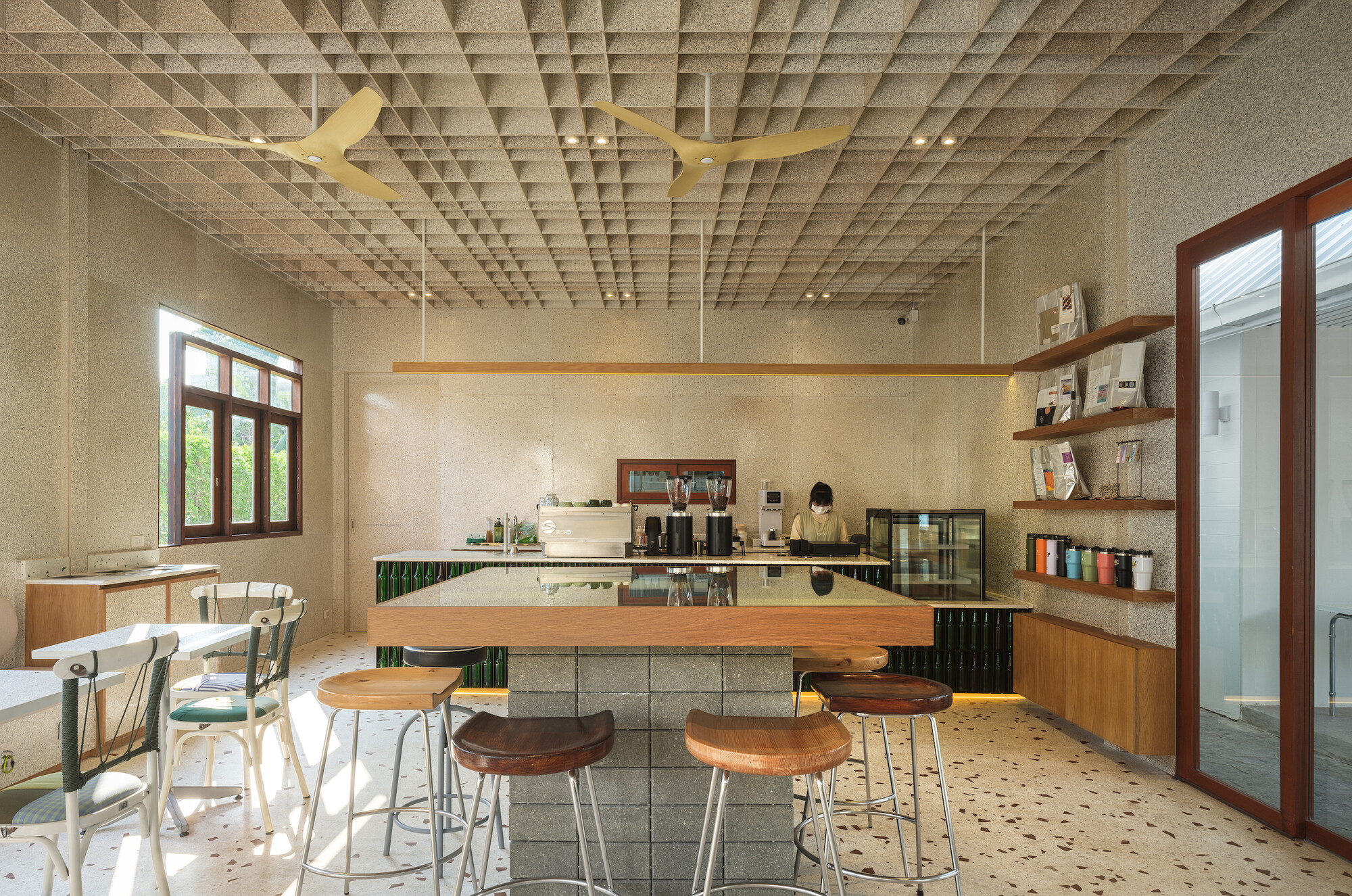 Gallery of Early Yuyen Cafe / space+craft - 7