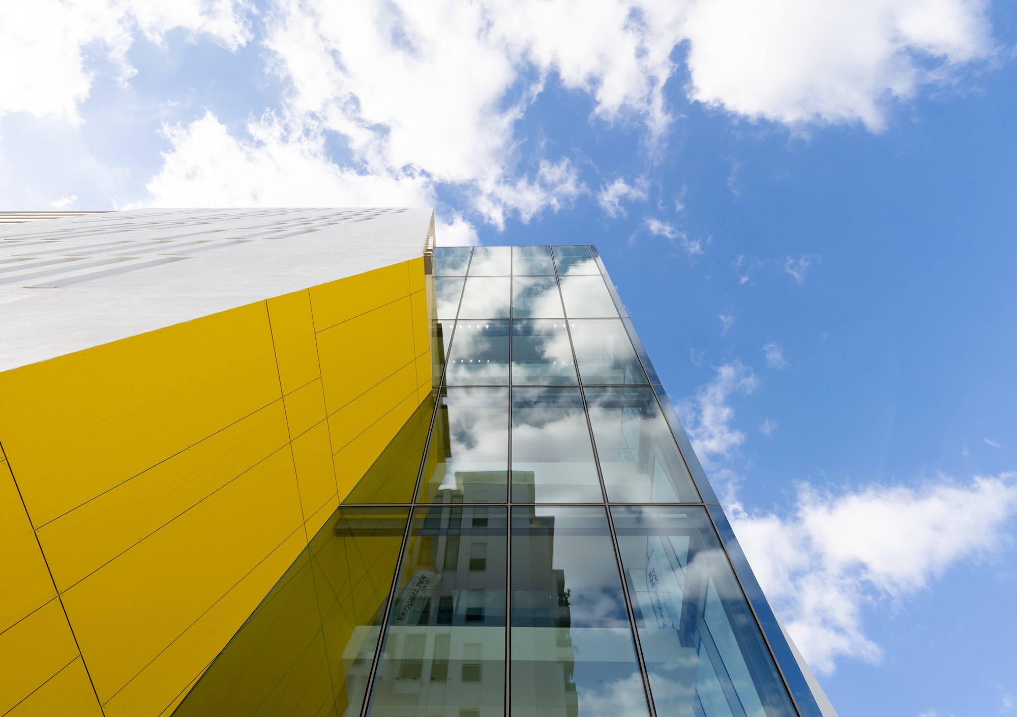 Gallery of The Screen Office / ARK-architecture + AUDA - 11